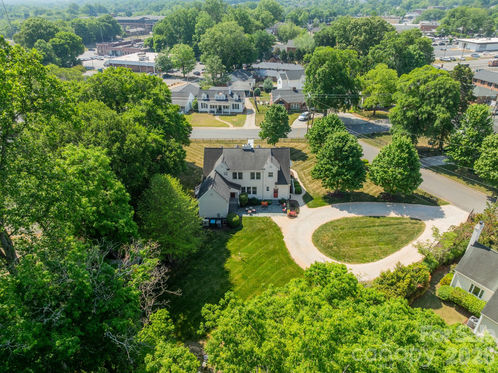 27 Circle Drive, Belmont, NC - photo 8 of 48