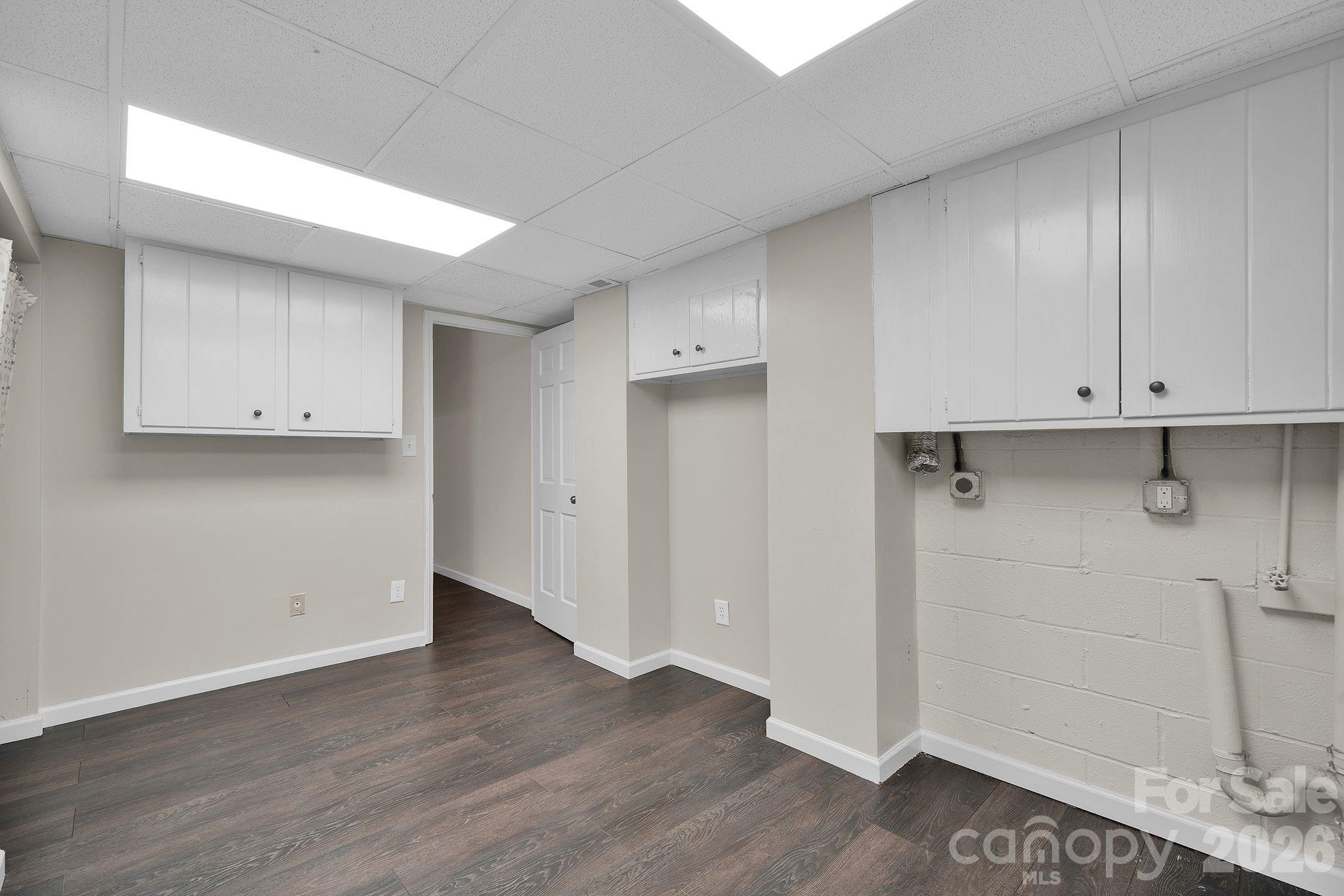 Photo 32 of 8308 Knights Bridge Road, Charlotte, NC