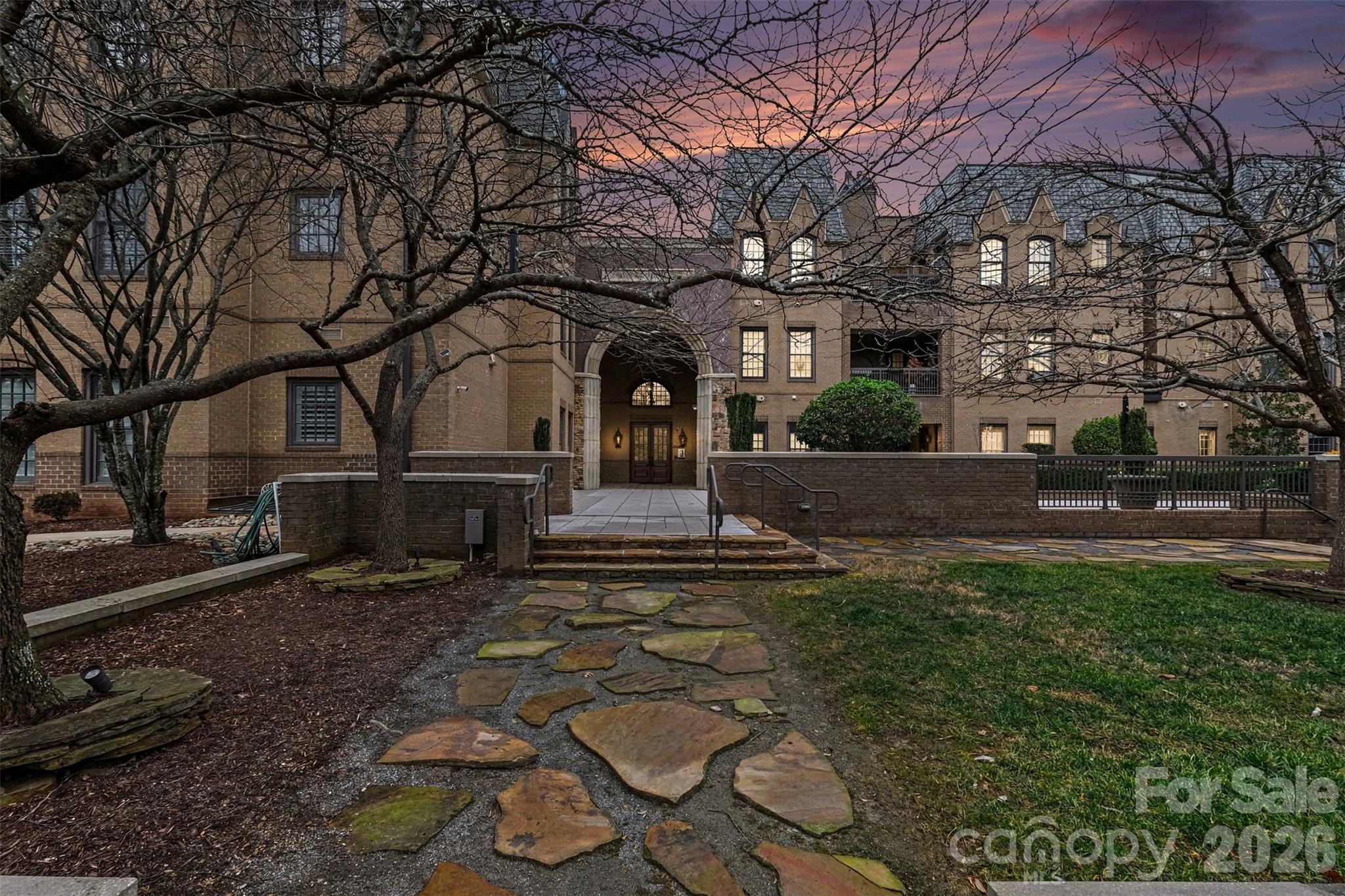 Photo 3 of 3276 Park Road, Charlotte, NC