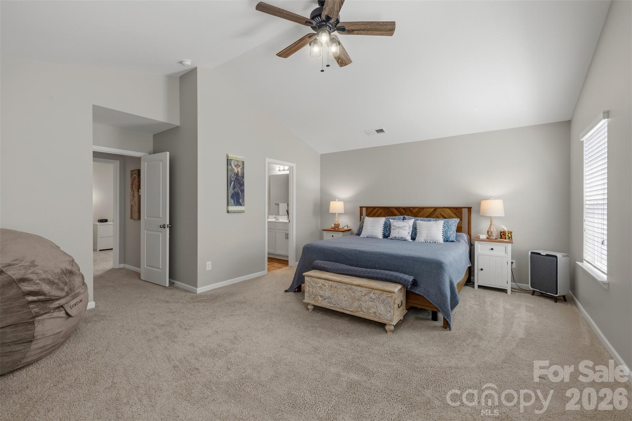 Photo 4 of 2812 Westbury Court, Dallas, NC
