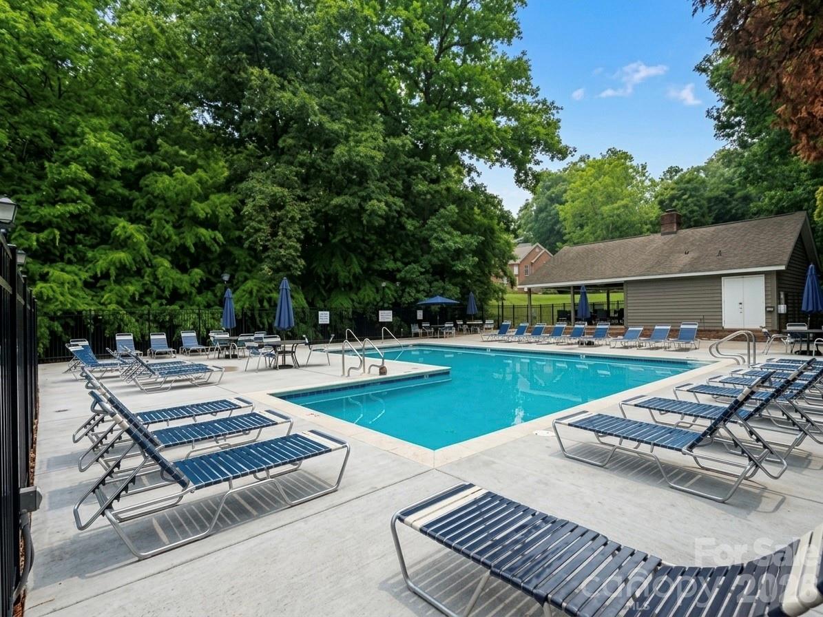 Photo 39 of 1819 Kilmonack Lane, Charlotte, NC