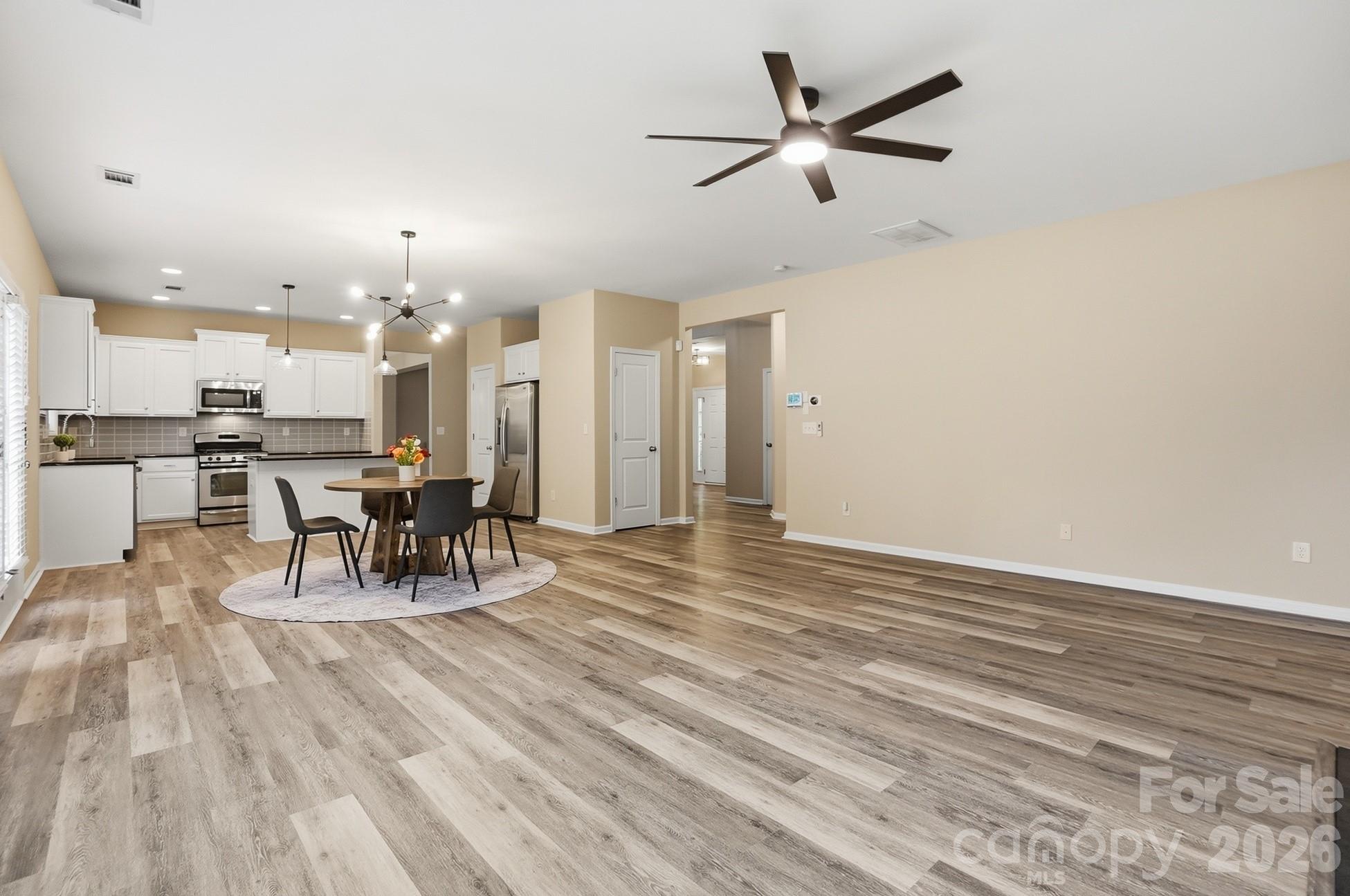 9013 Gailes Drive, Charlotte, NC - photo 17 of 42