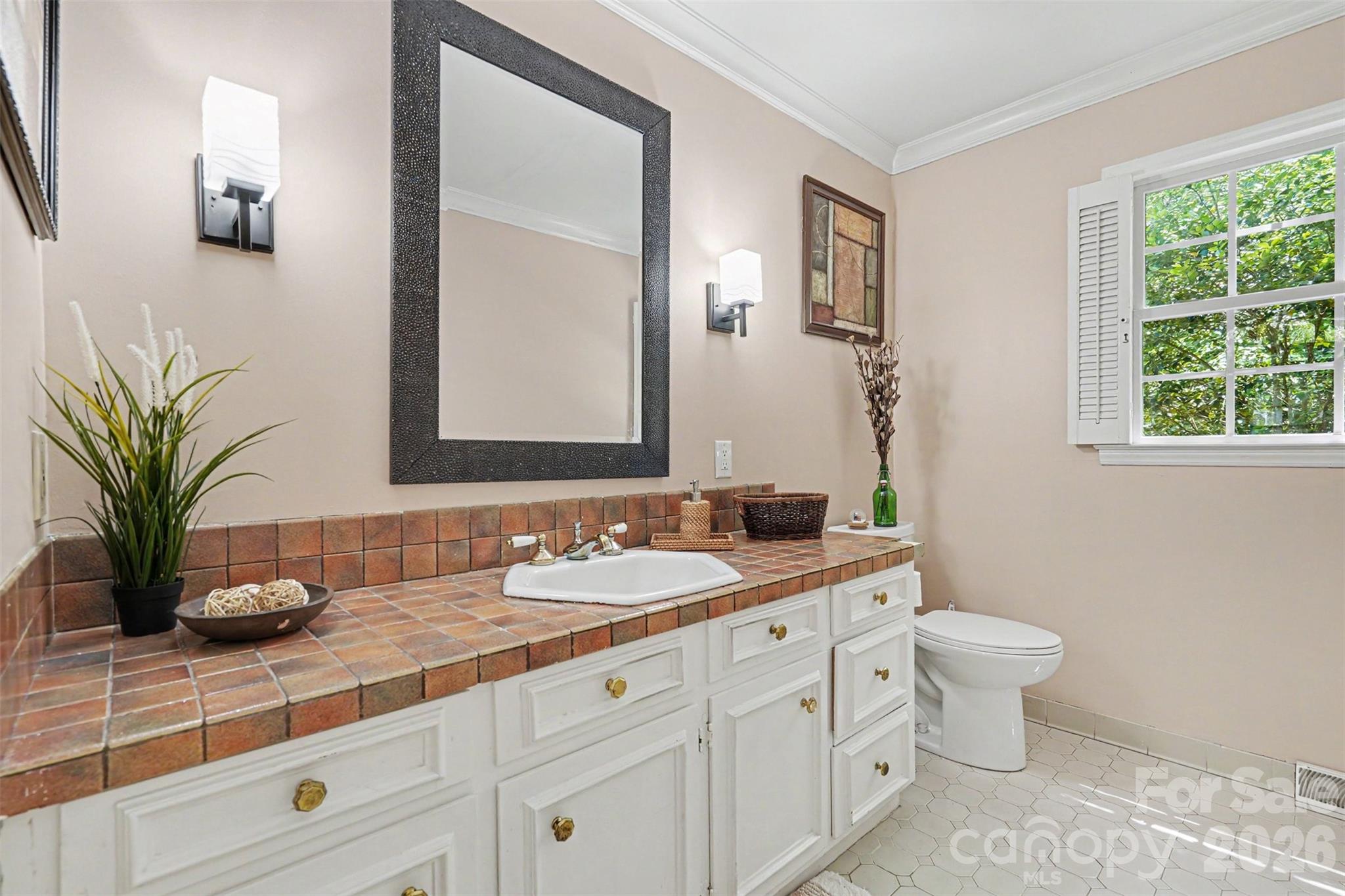 5812 Camelot Drive, Charlotte, NC - photo 19 of 32