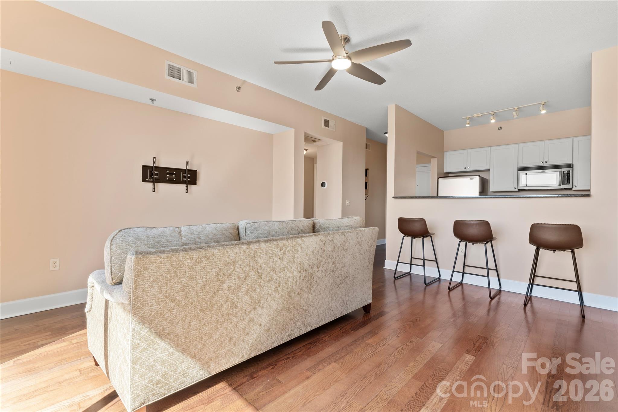 Photo 5 of 1315 East Boulevard714, Charlotte, NC