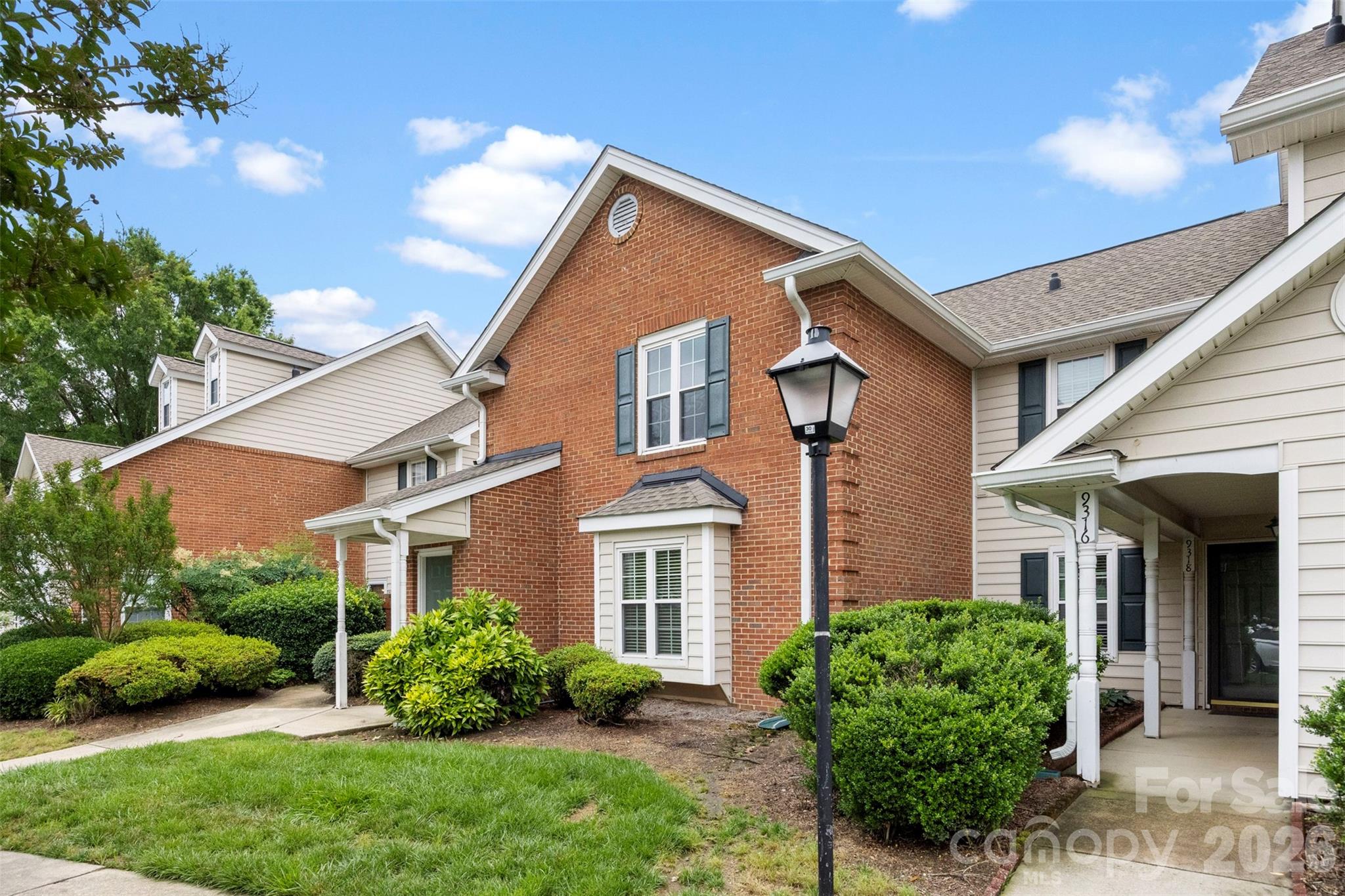 Photo 2 of 9320 South Vicksburg Park Court, Charlotte, NC
