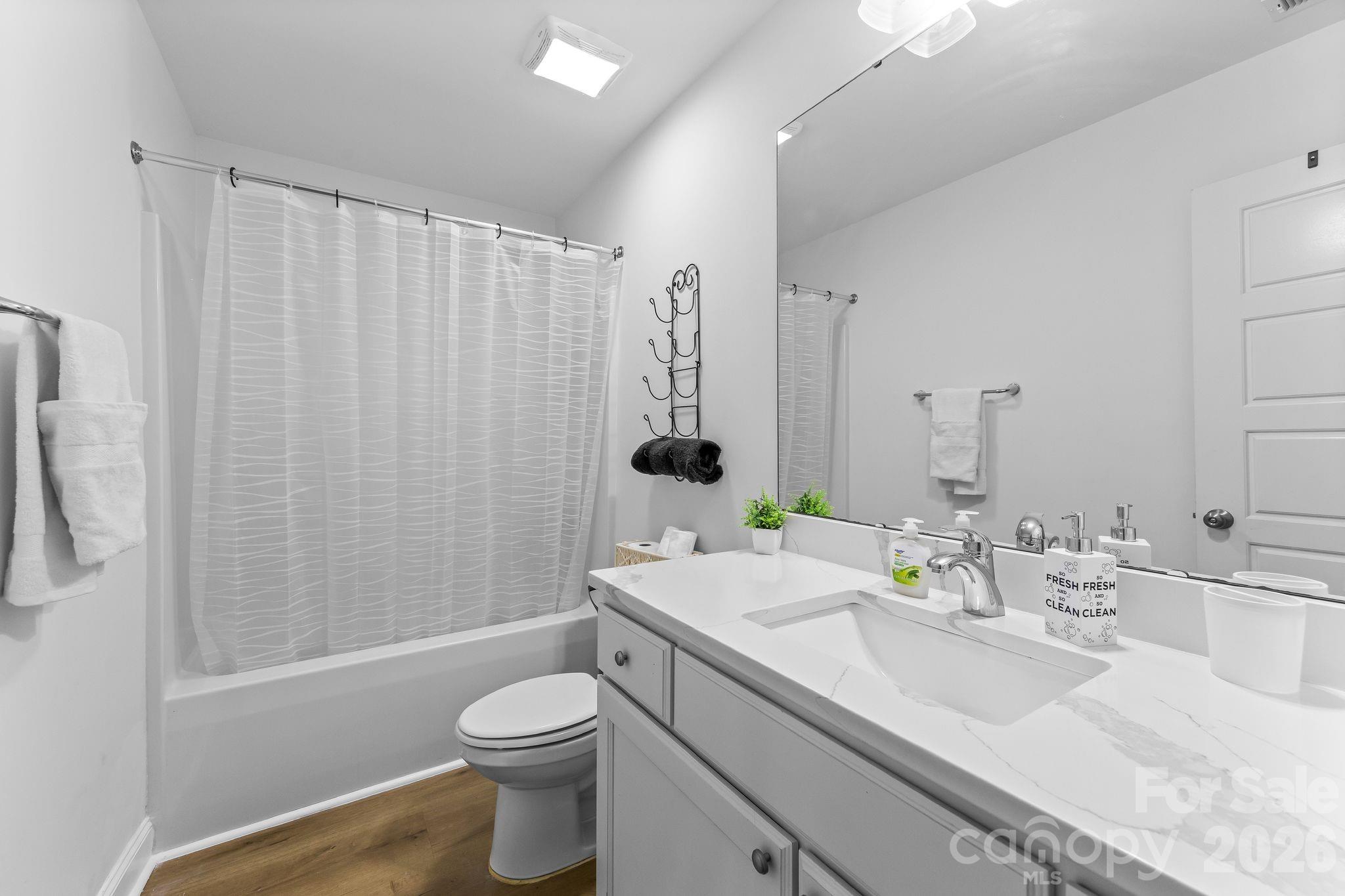 Photo 17 of 4117 Colebrook Road, Charlotte, NC