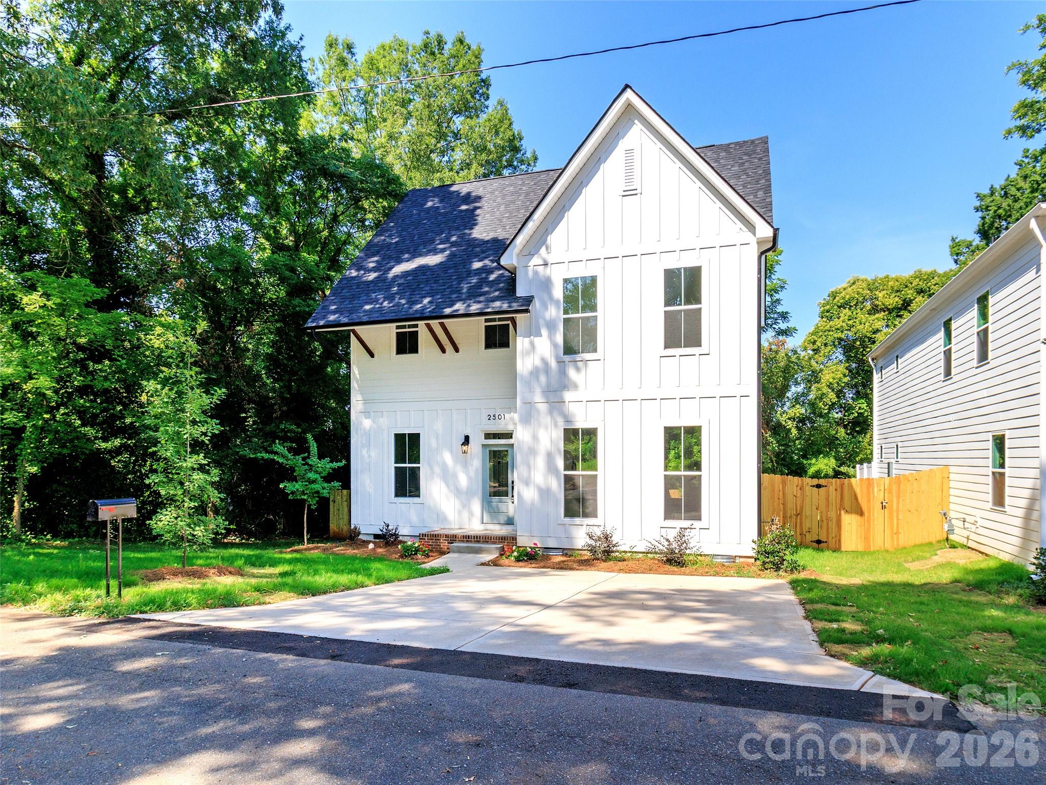 Photo 2 of 2501 ELON Street, Charlotte, NC