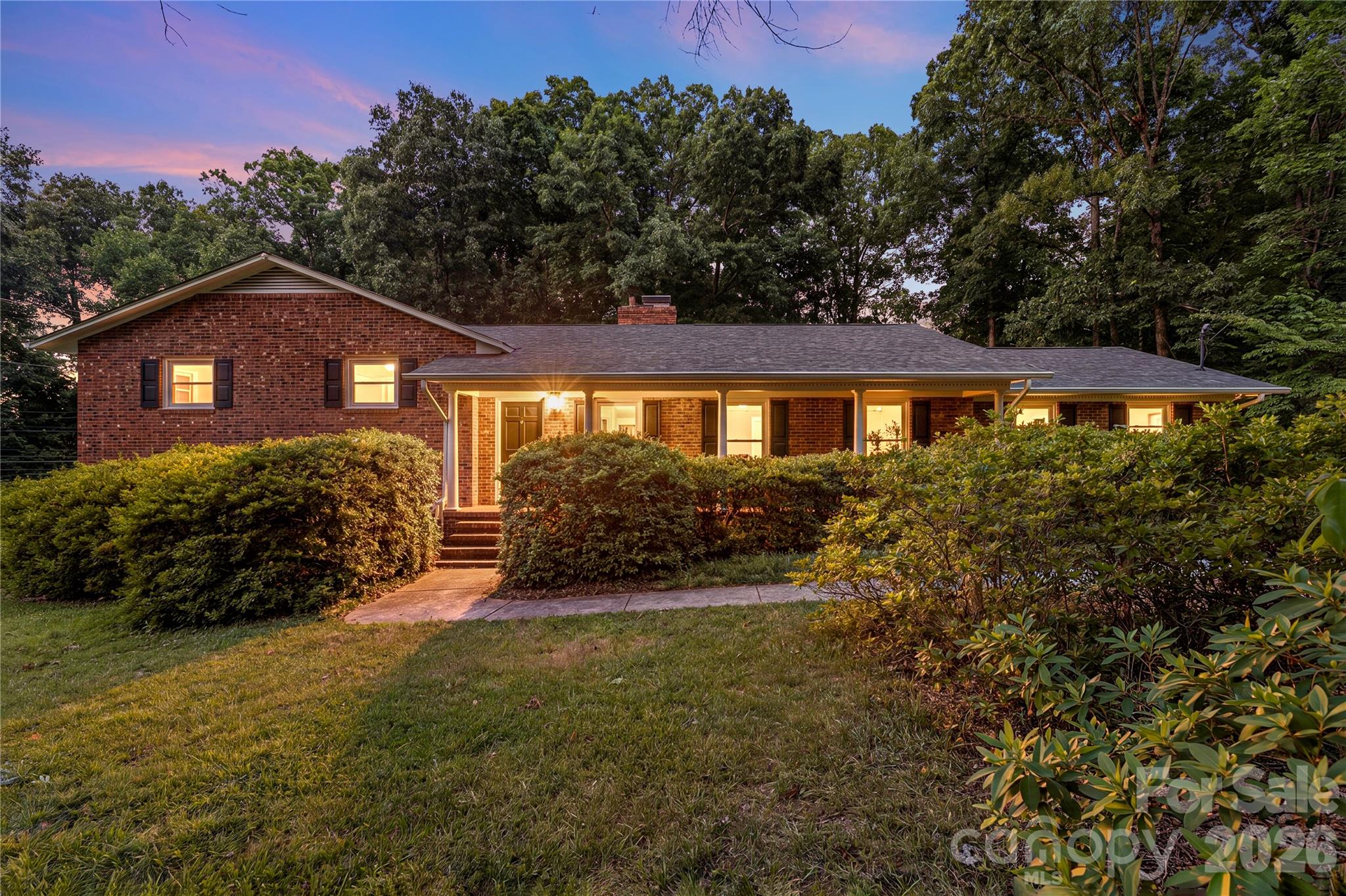 Home for sale at 221 Kingsway Circle, Charlotte, NC — photo 1 of 48