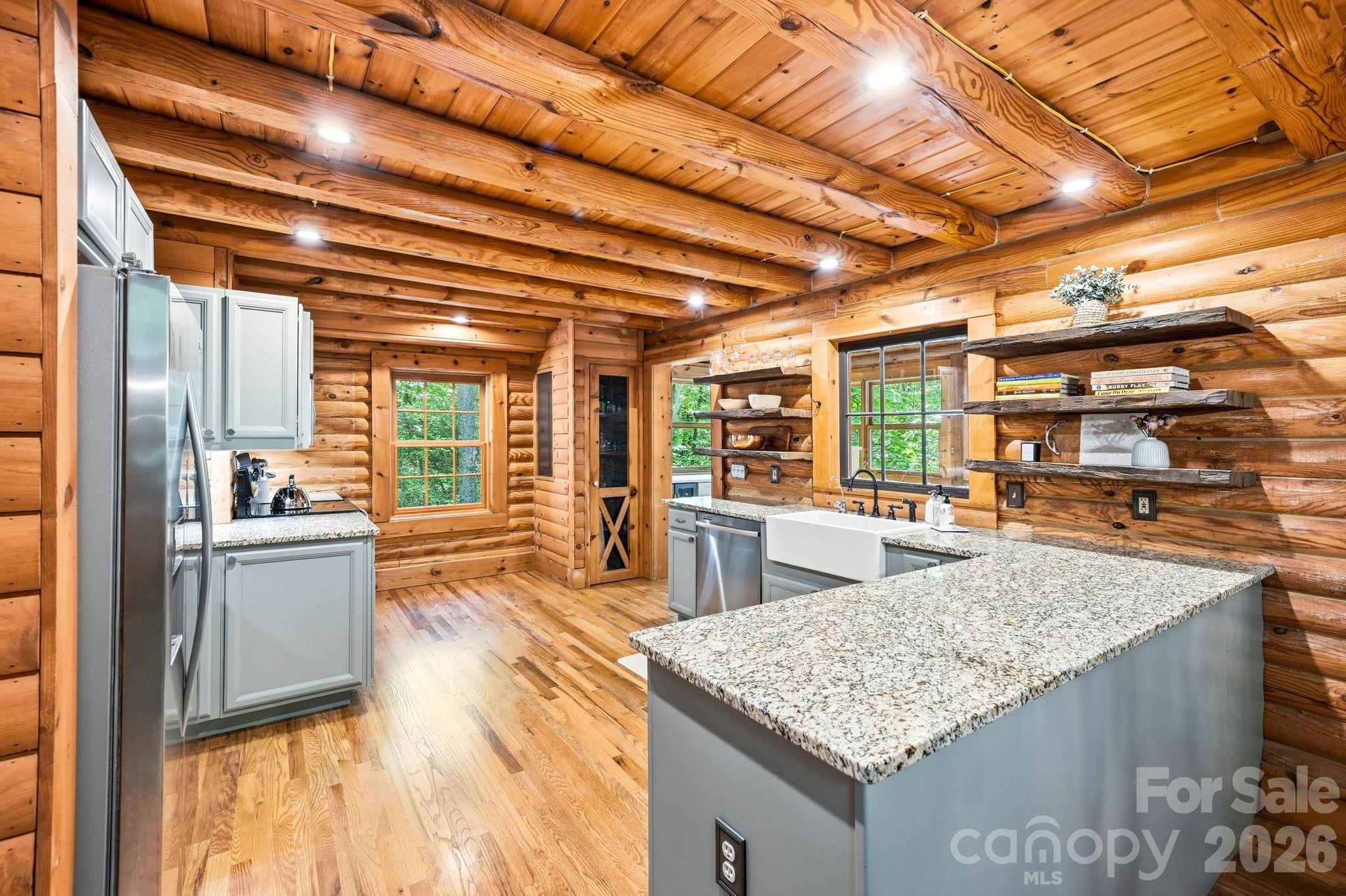 16 Shadow Brook Drive, Flat Rock, NC - photo 15 of 44