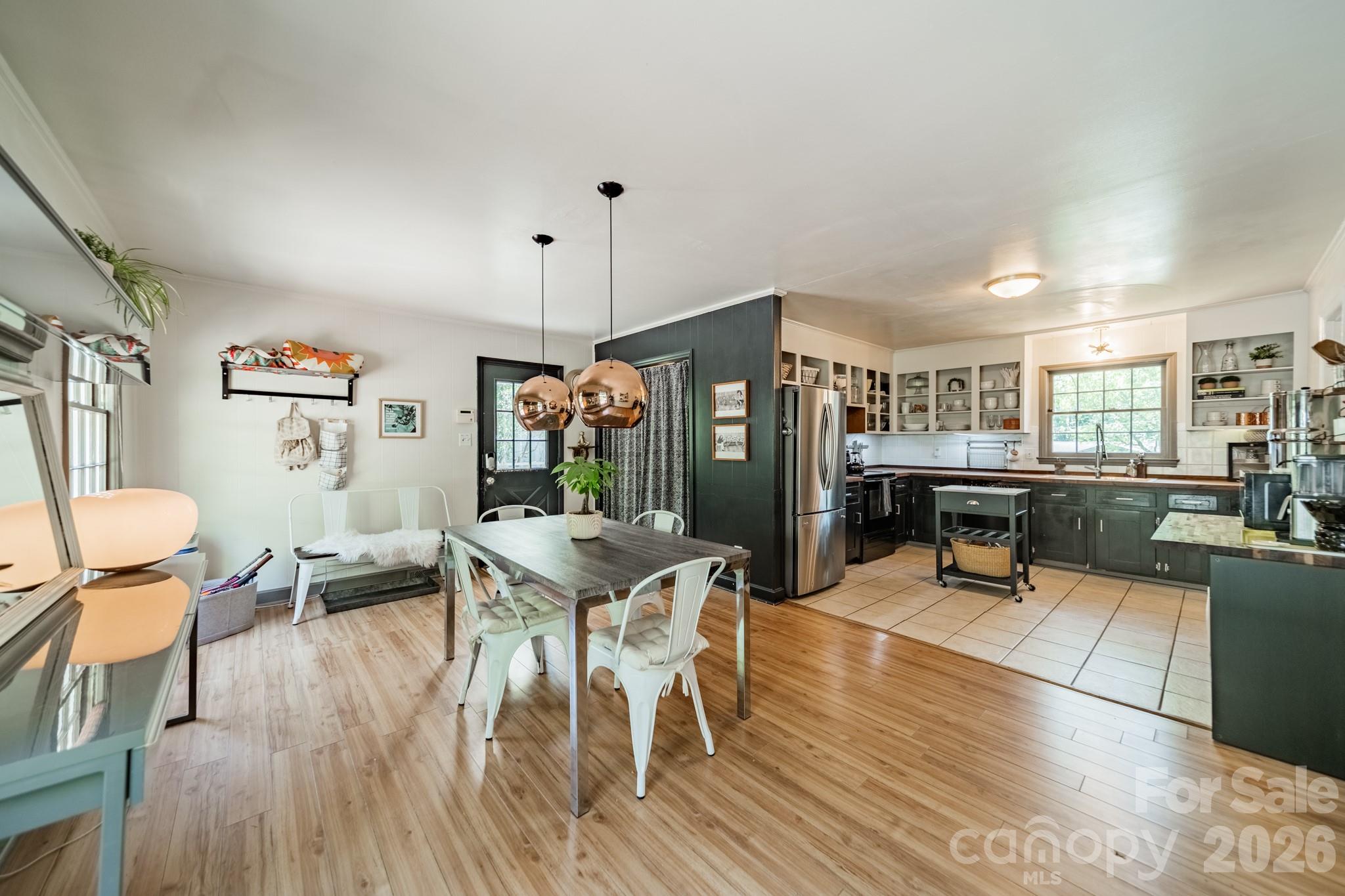 7116 Sherbourne Drive, Charlotte, NC - photo 7 of 25