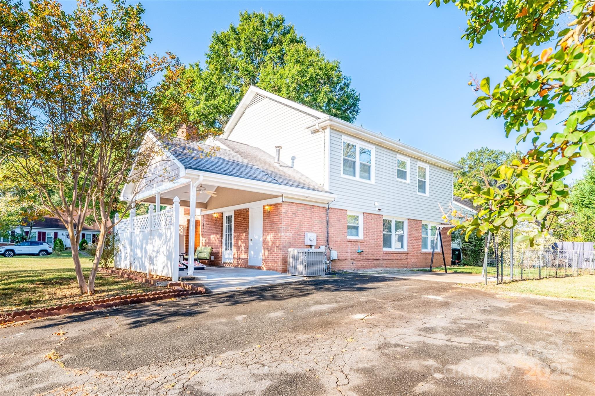 Photo 32 of 5111 Coronado Drive, Charlotte, NC