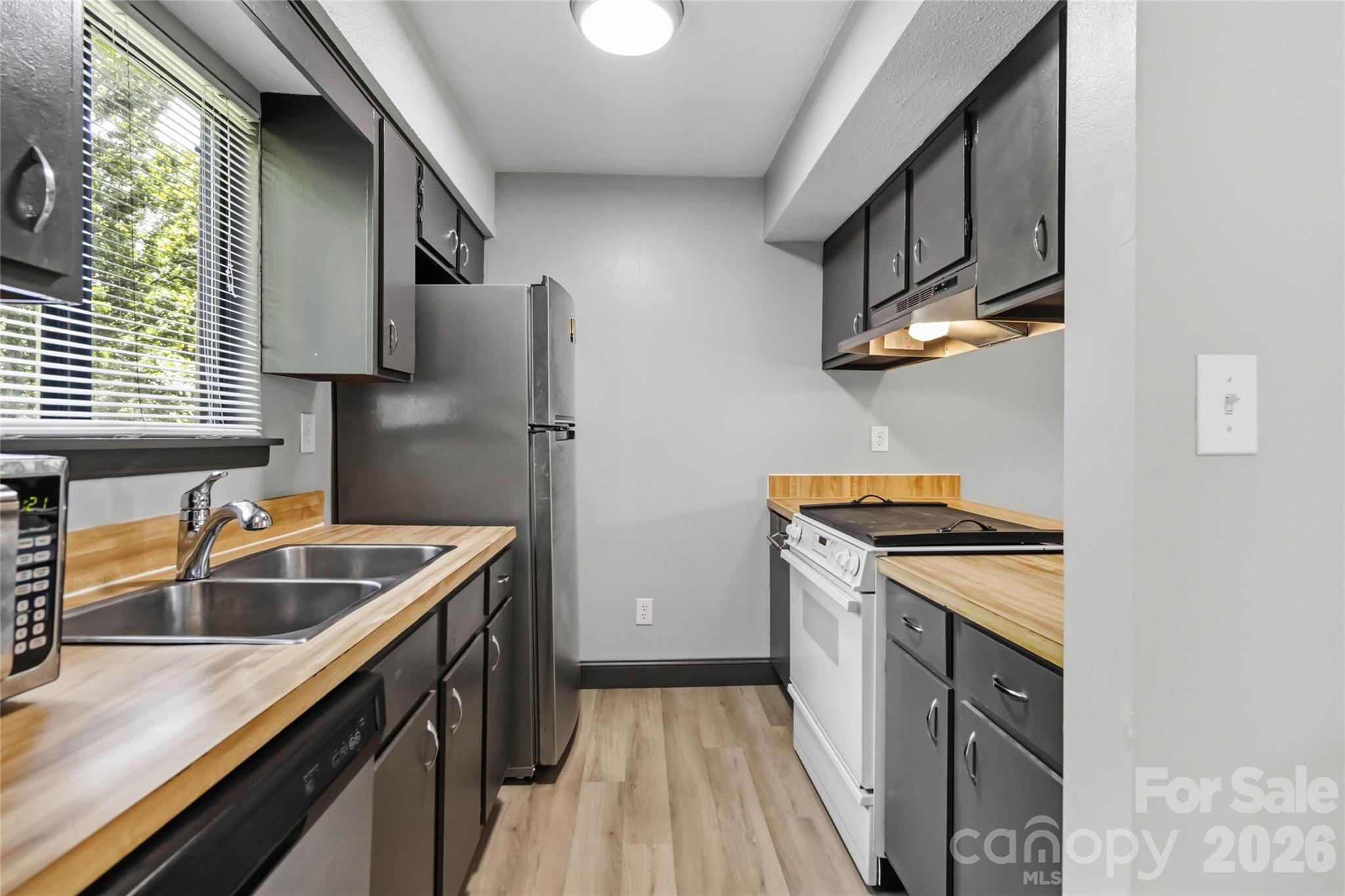 Photo 7 of 11033 Cedar View Road, Charlotte, NC