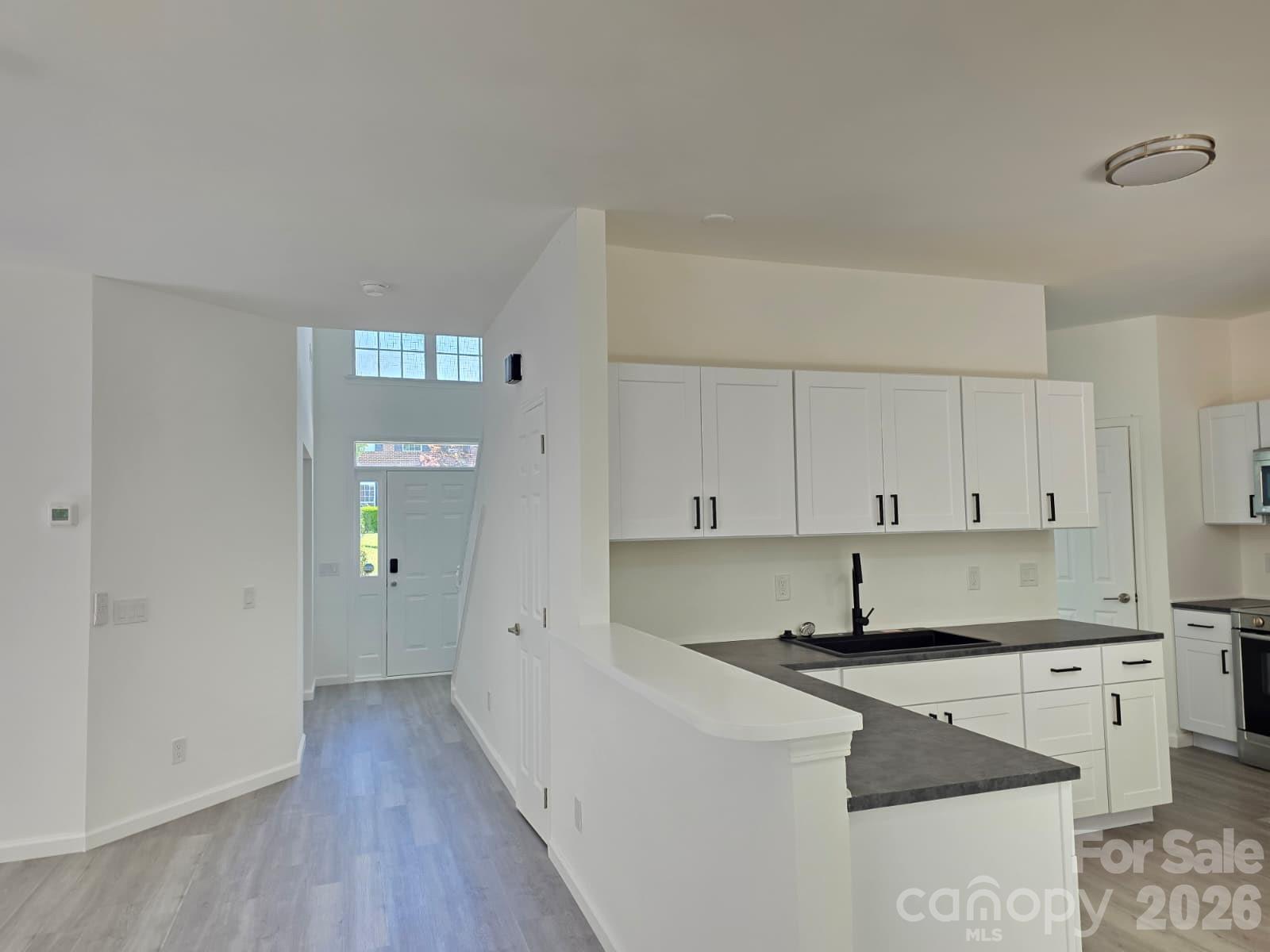 Photo 8 of 10317 Stoneykirk Lane, Charlotte, NC