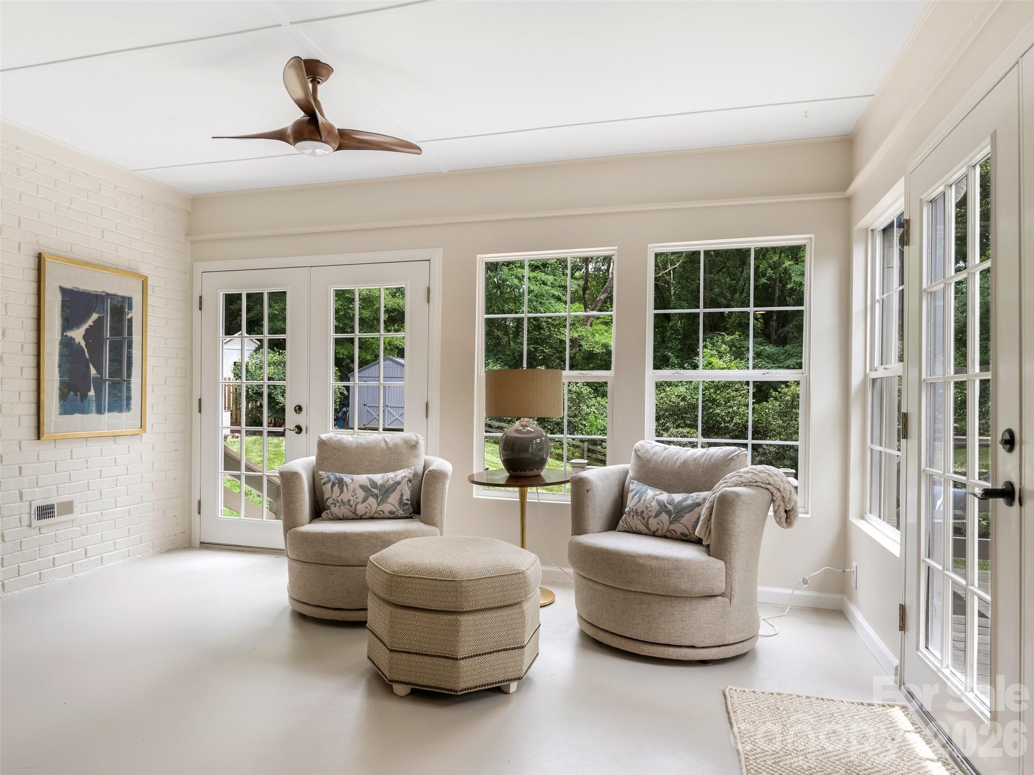 Photo 13 of 1301 E Barden Road, Charlotte, NC