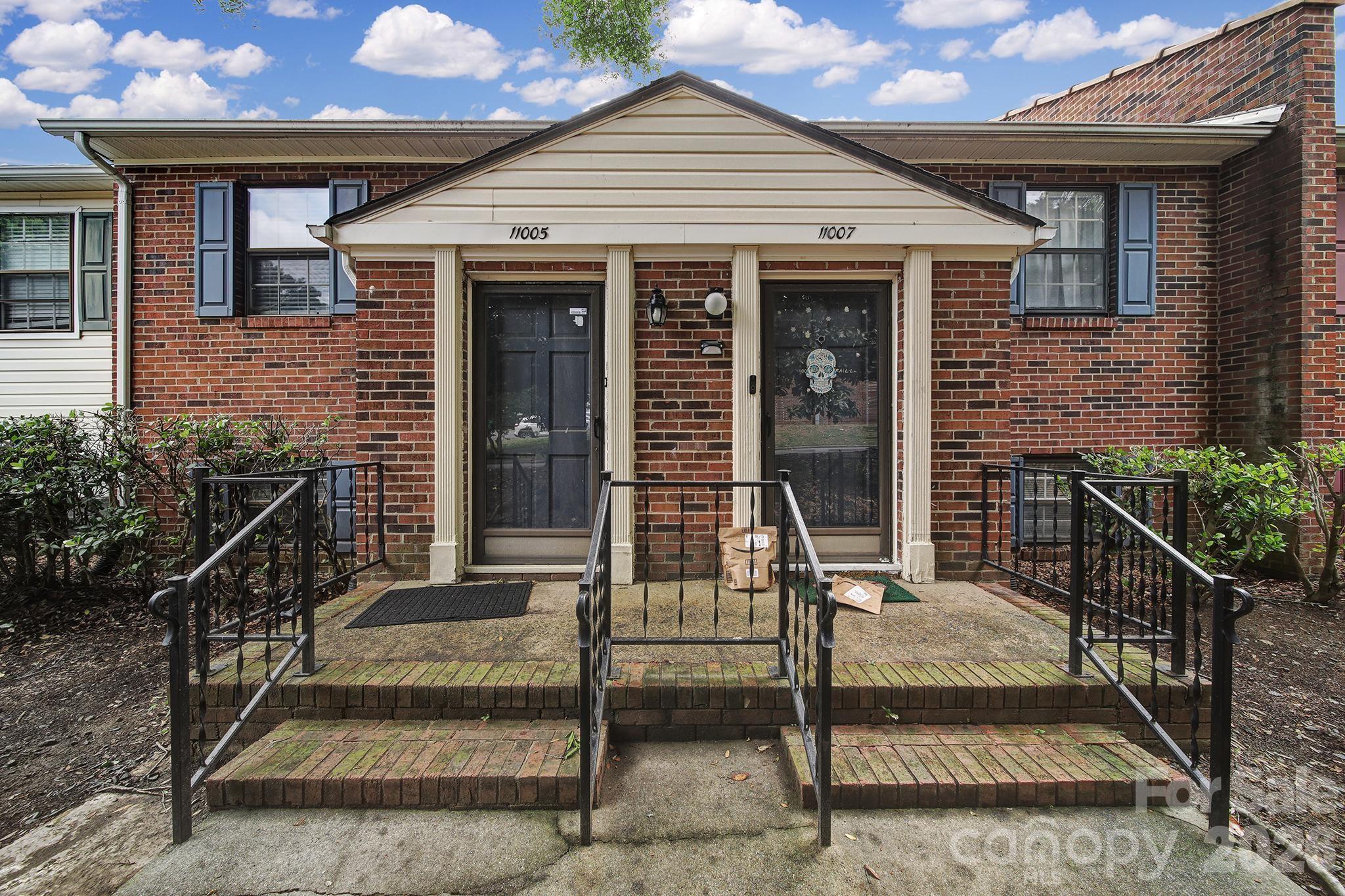 Home for sale at 11005 Hunter Trail, Charlotte, NC — photo 1 of 30
