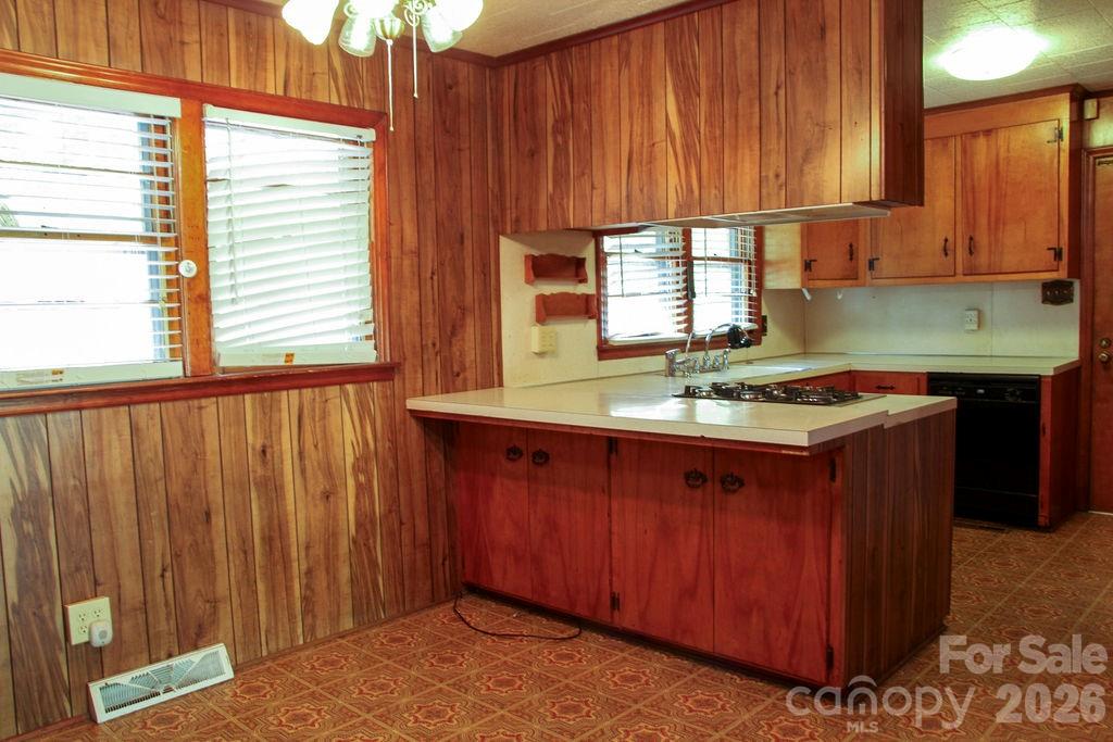 905 S 10th Street, Bessemer City, NC - photo 14 of 40