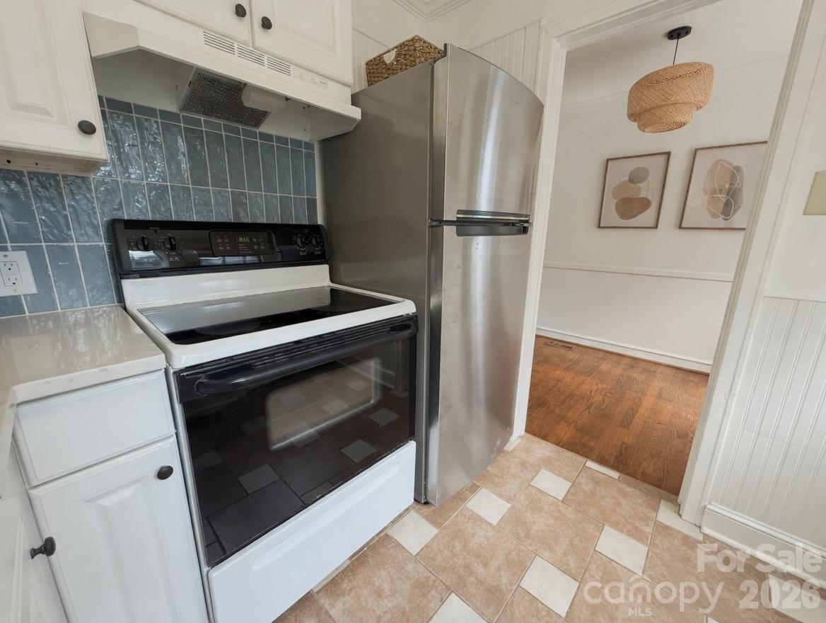 Photo 9 of 1811 Lynnwood Drive, Charlotte, NC