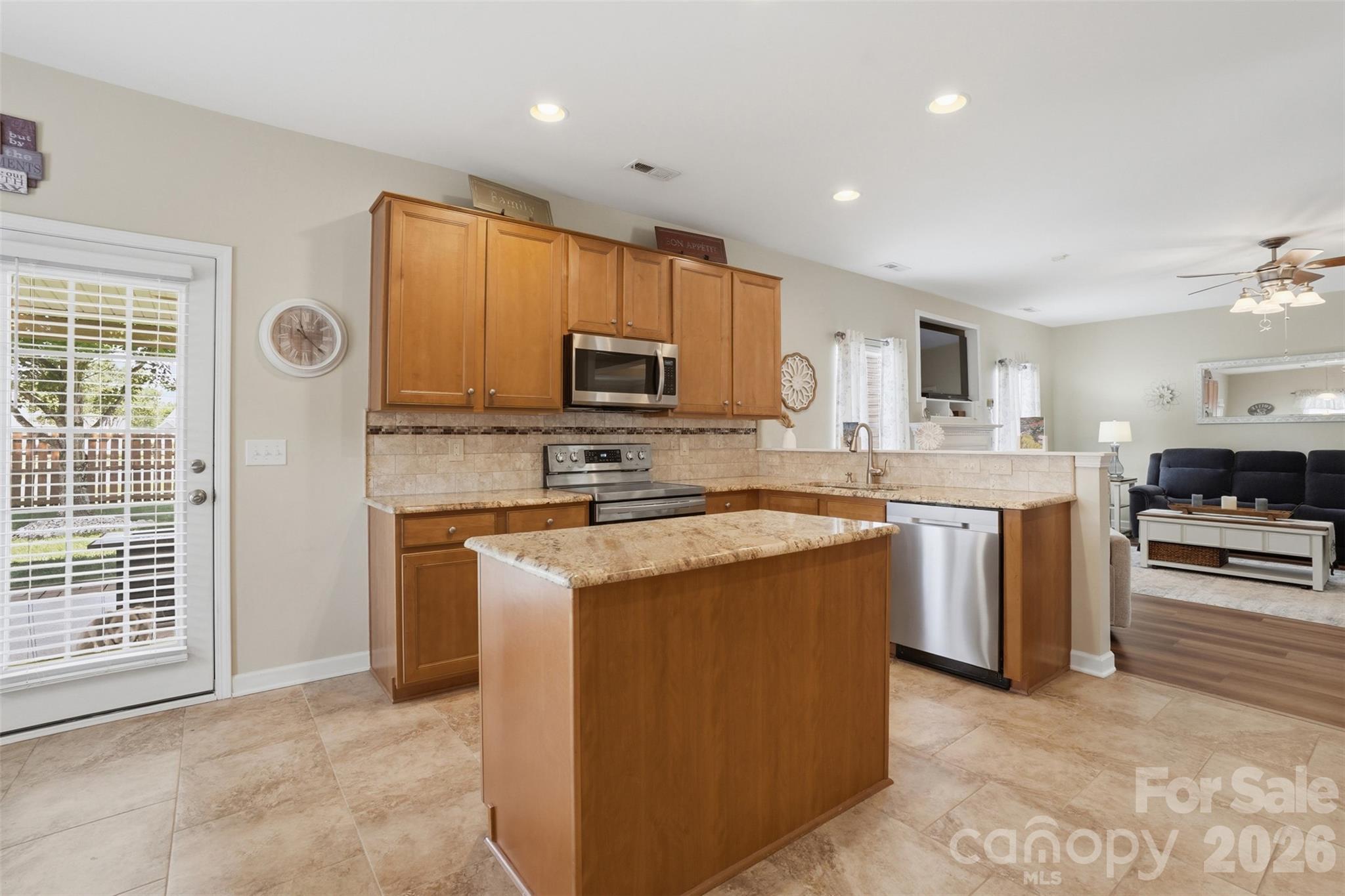 1464 Moss Creek Drive, Harrisburg, NC - photo 10 of 48