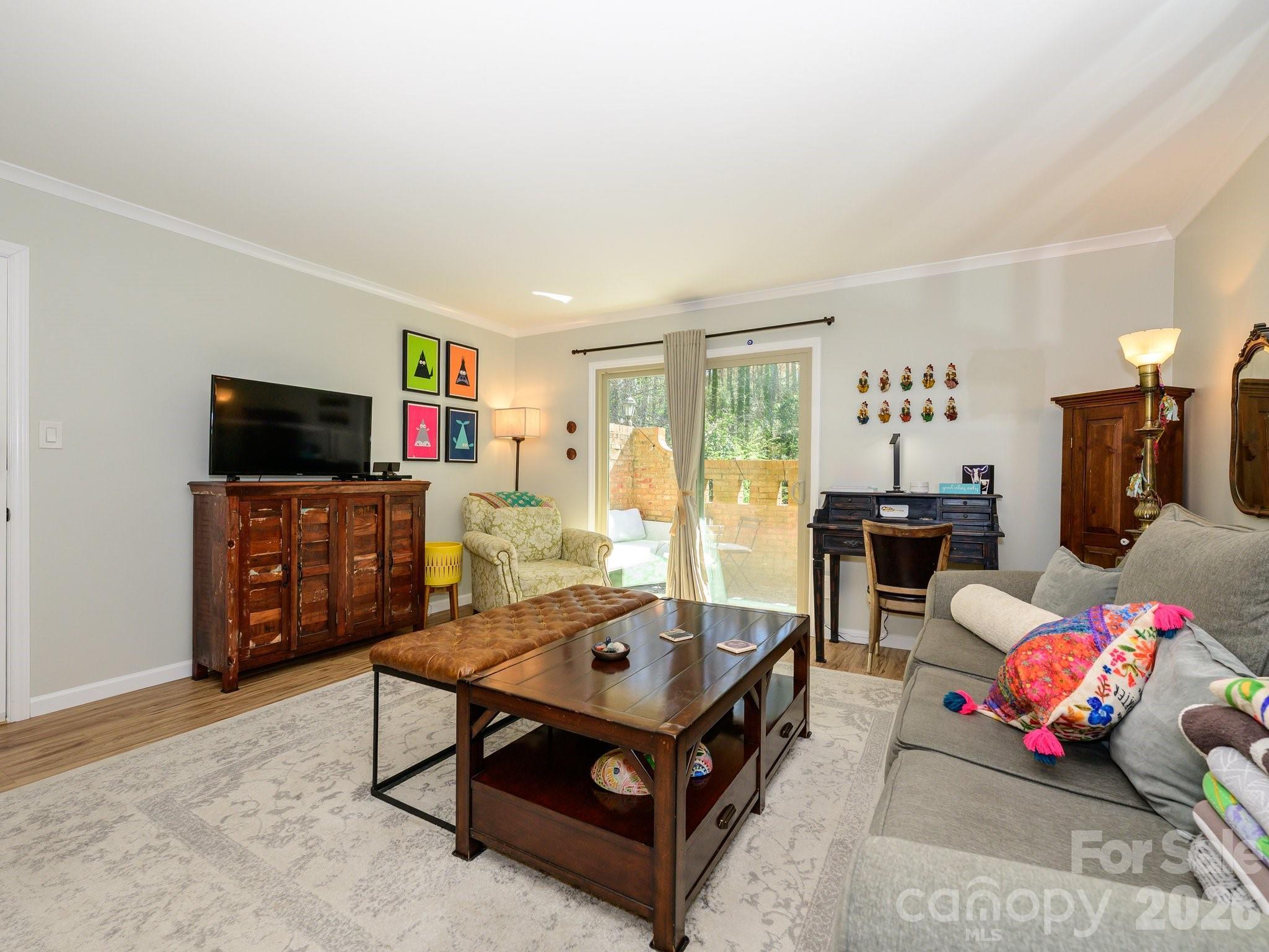 Photo 4 of 4743 Hedgemore DriveL, Charlotte, NC