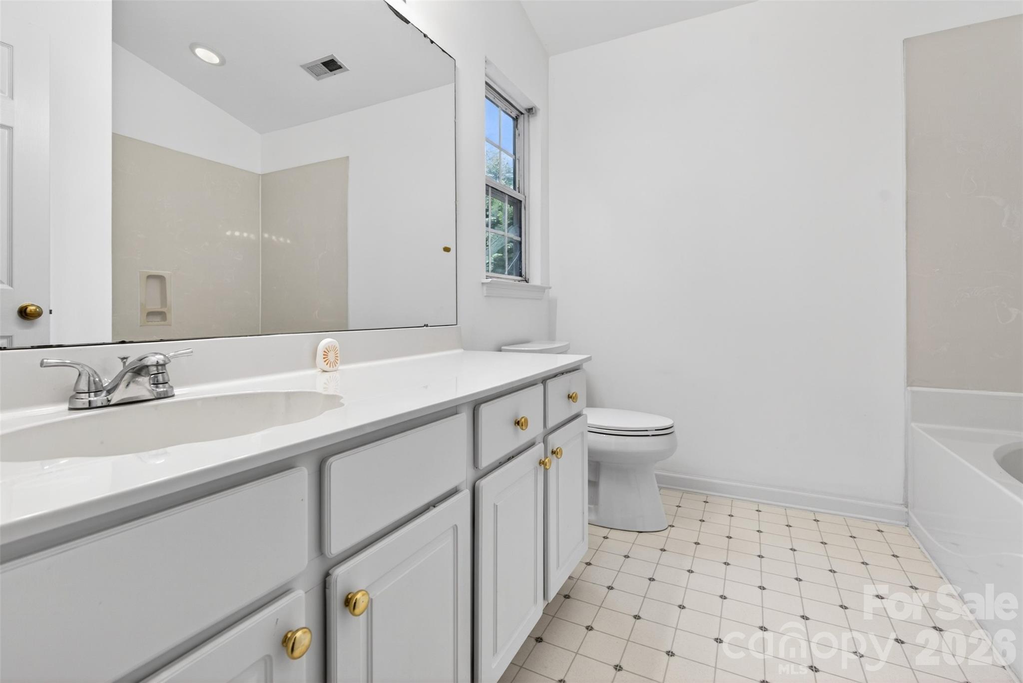 Photo 29 of 2539 Thornfield Road, Charlotte, NC