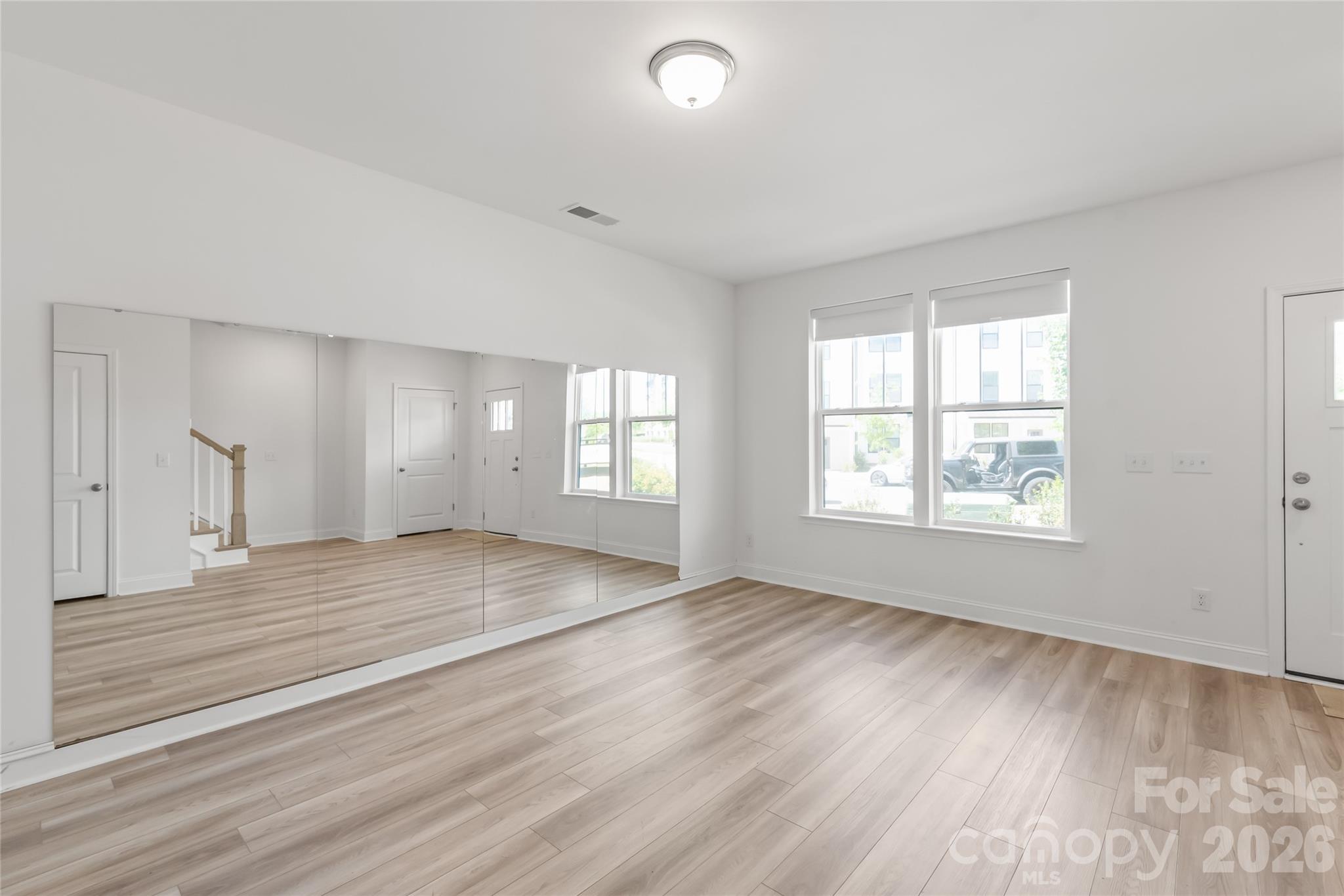 15309 Ballancroft Parkway, Charlotte, NC - photo 7 of 37