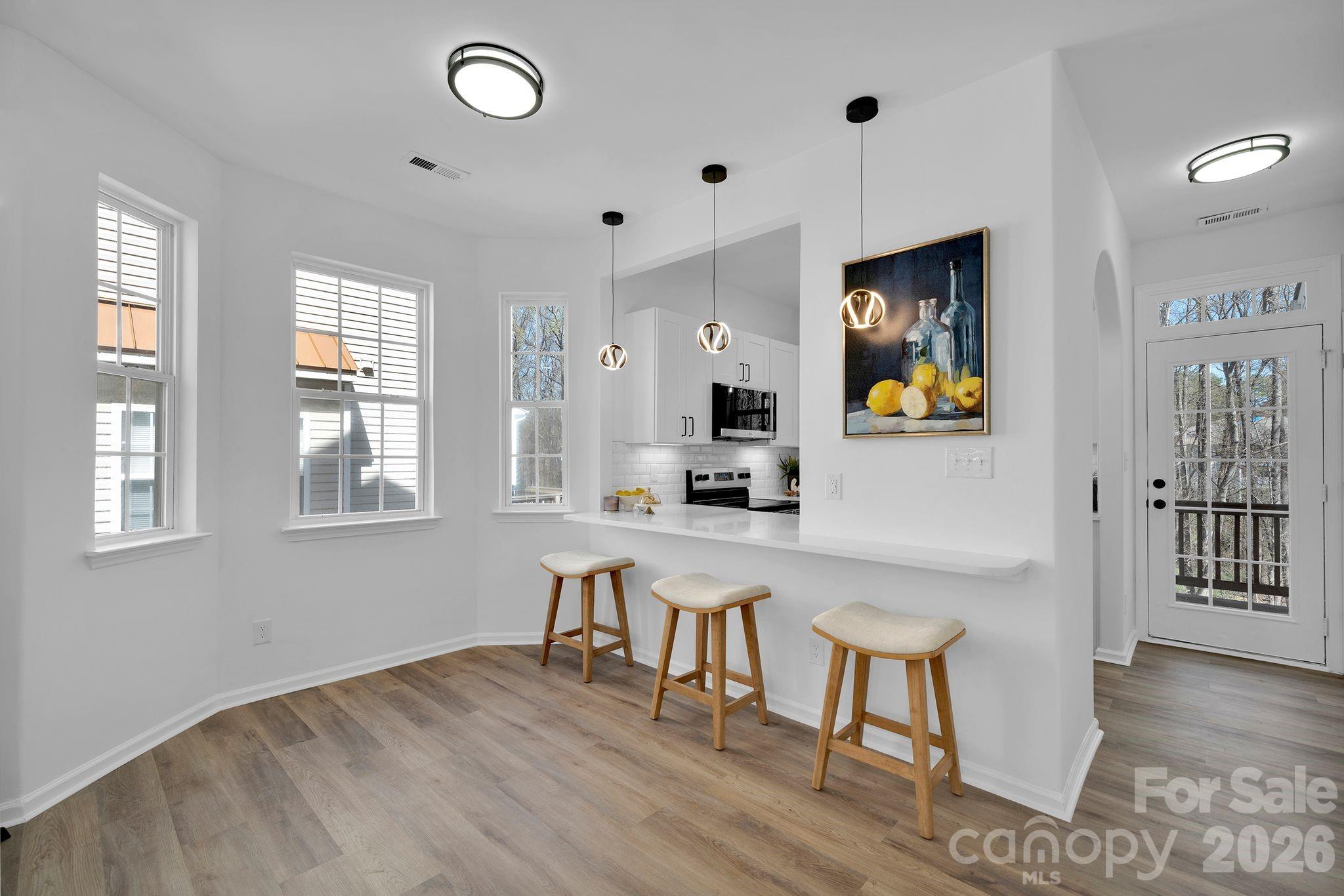 Photo 17 of 8131 Kings Creek Drive, Charlotte, NC