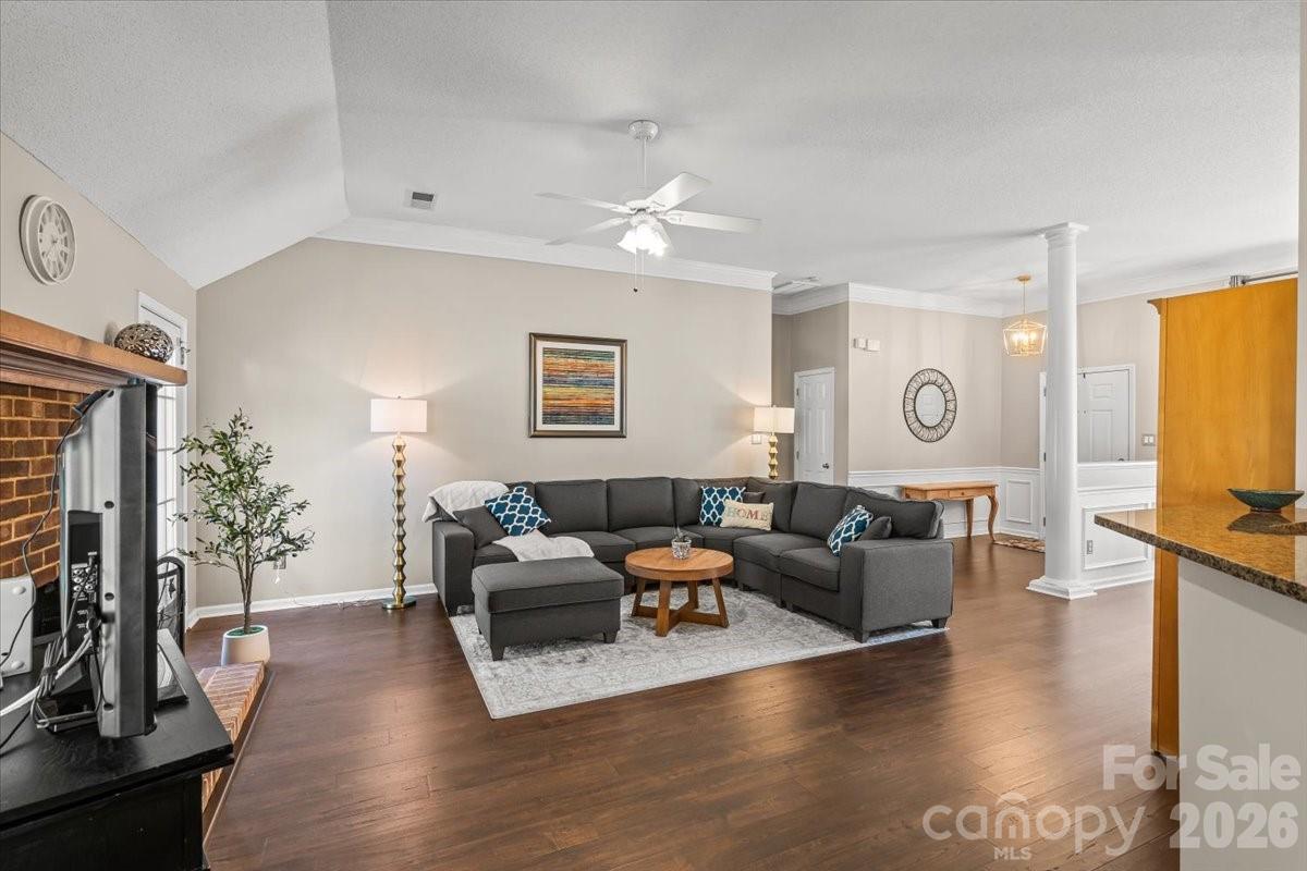 Photo 4 of 14413 John Beck Drive, Charlotte, NC