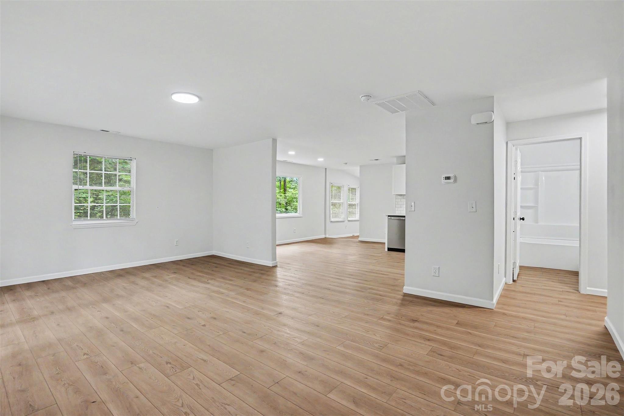 Photo 4 of 9118 S Lakebrook Road, Charlotte, NC