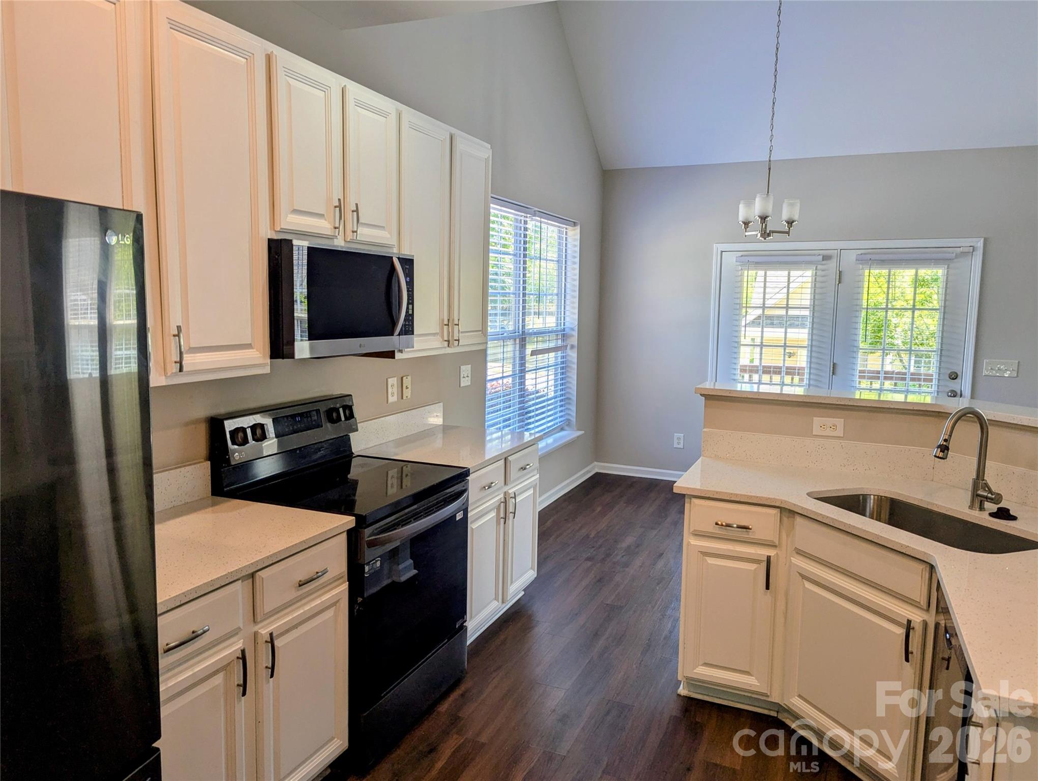Photo 11 of 10932 Stone Trail Road, Charlotte, NC