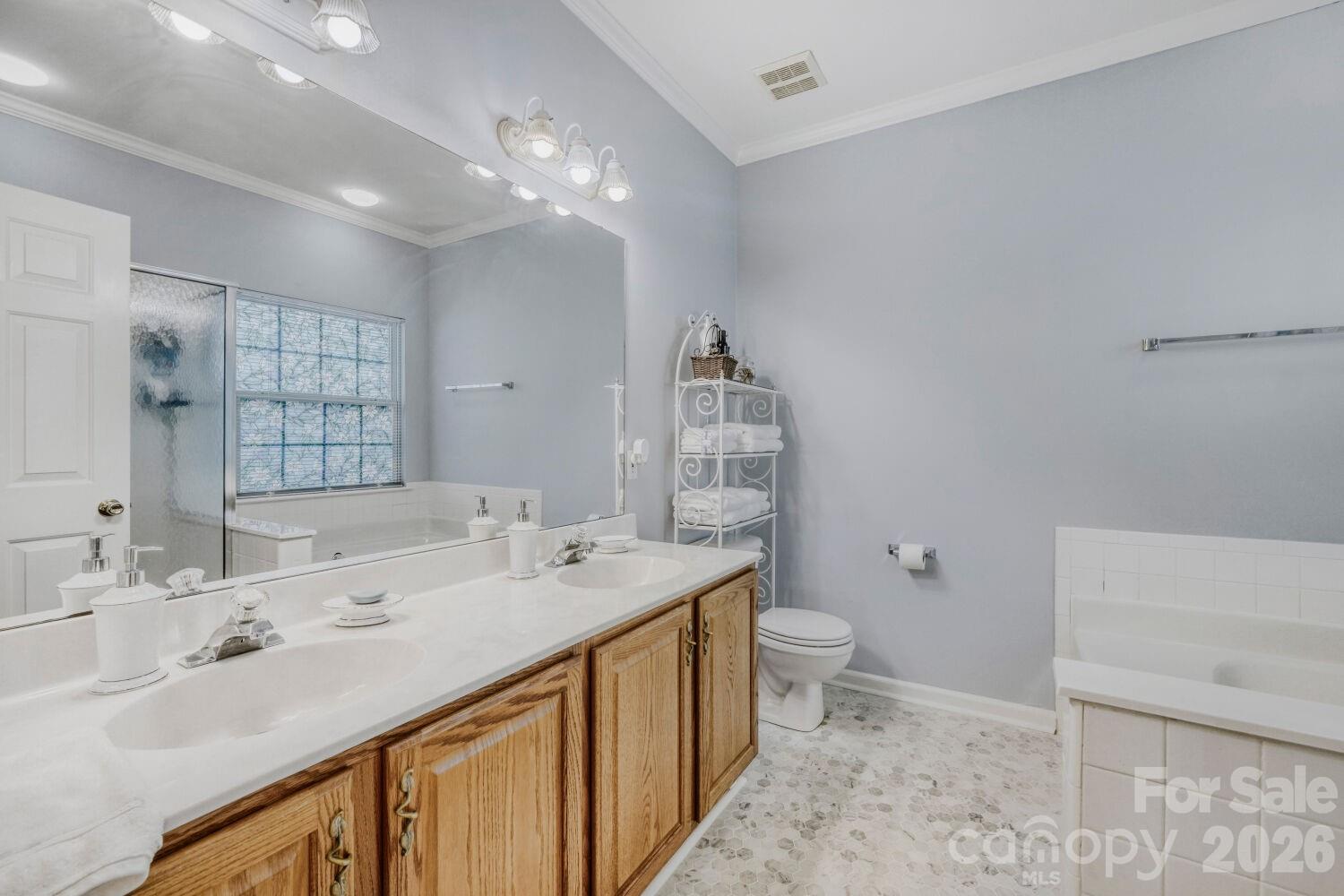 Photo 18 of 11718 Planters Estates Drive, Charlotte, NC