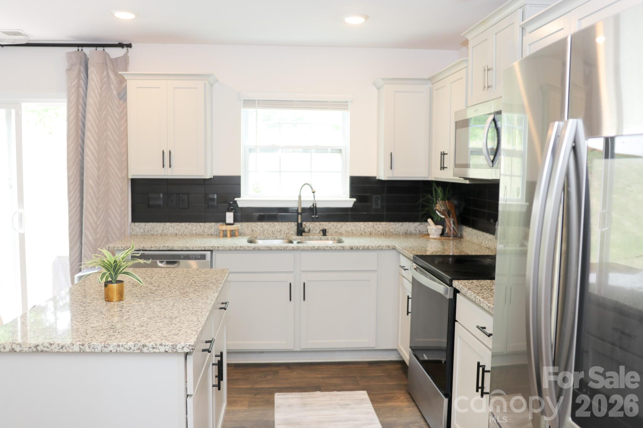 Photo 7 of 7121 Finnigan Road, Charlotte, NC