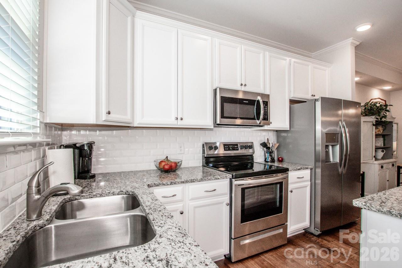 308 Linestowe Drive, Belmont, NC - photo 13 of 40