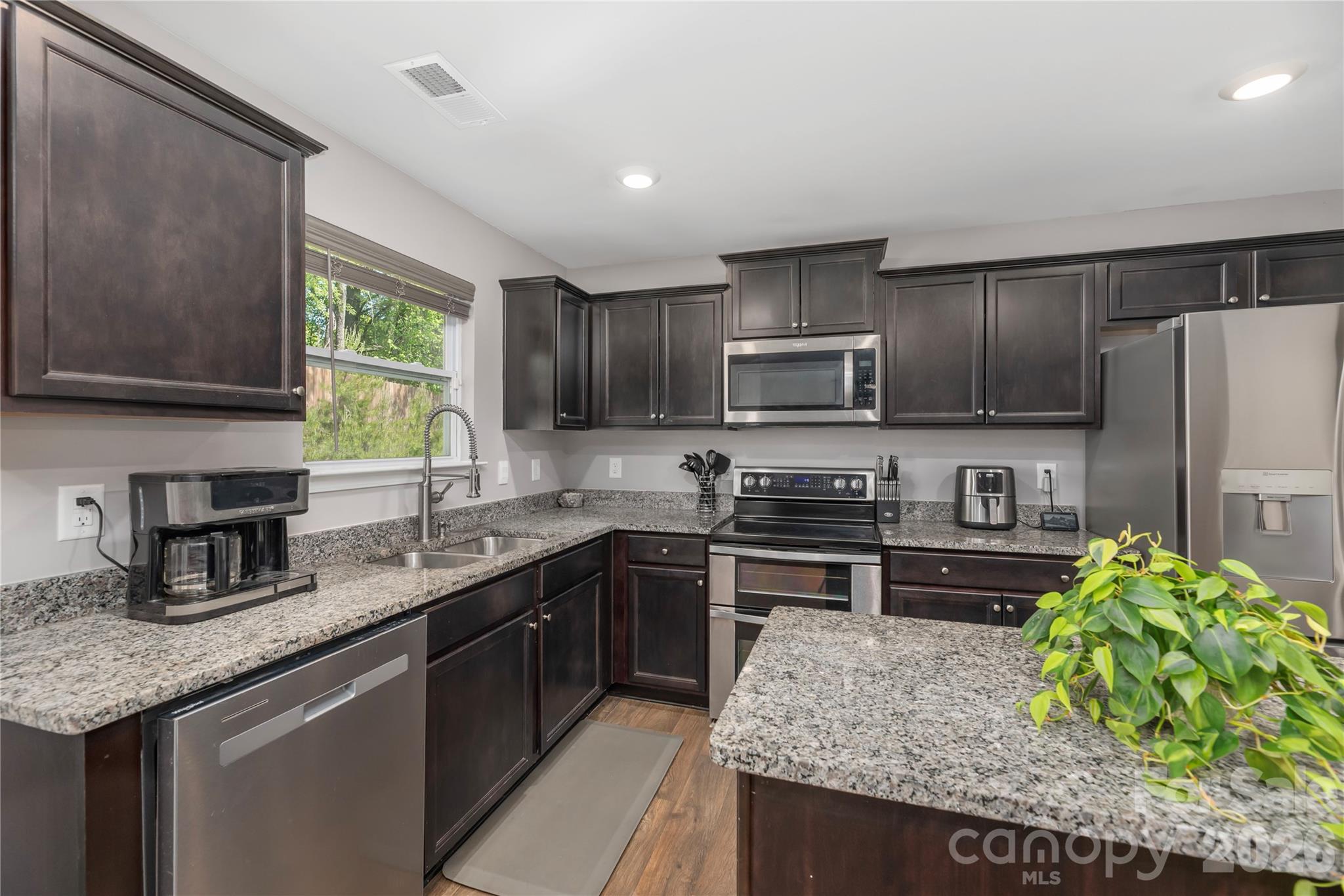 220 Roper Street, Candler, NC - photo 9 of 26