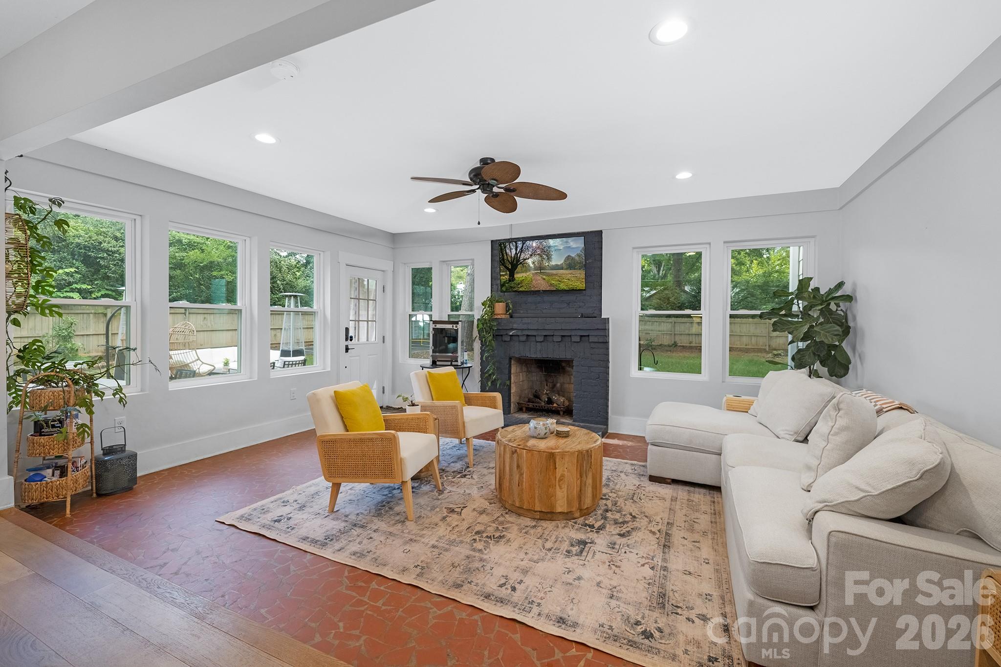 Photo 7 of 6213 Sharon Road, Charlotte, NC