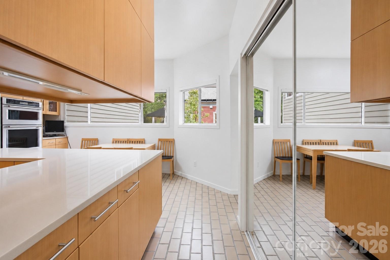 Photo 15 of 517 N Poplar Street, Charlotte, NC
