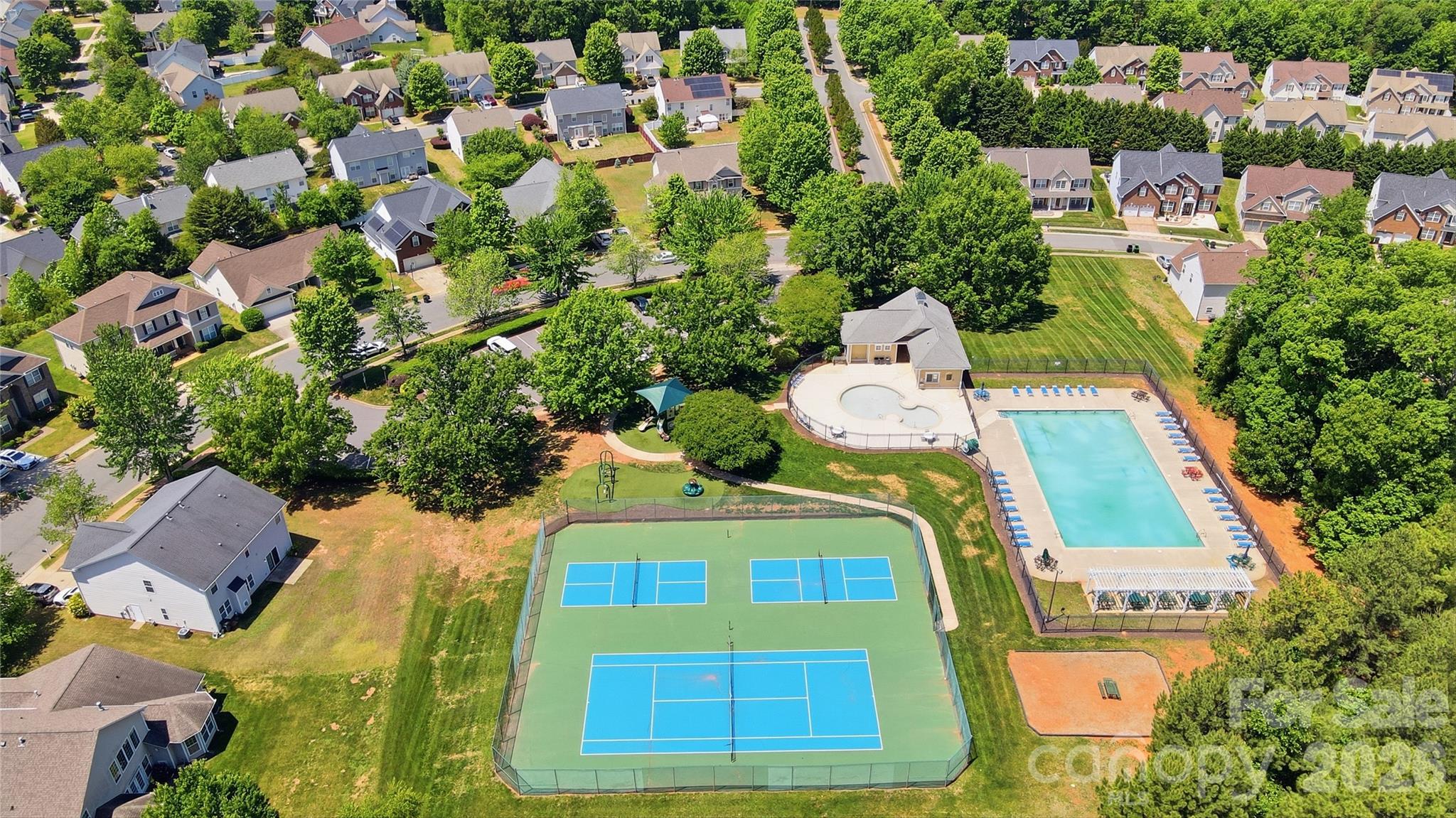 Photo 4 of 13747 Carleen Way Drive, Charlotte, NC