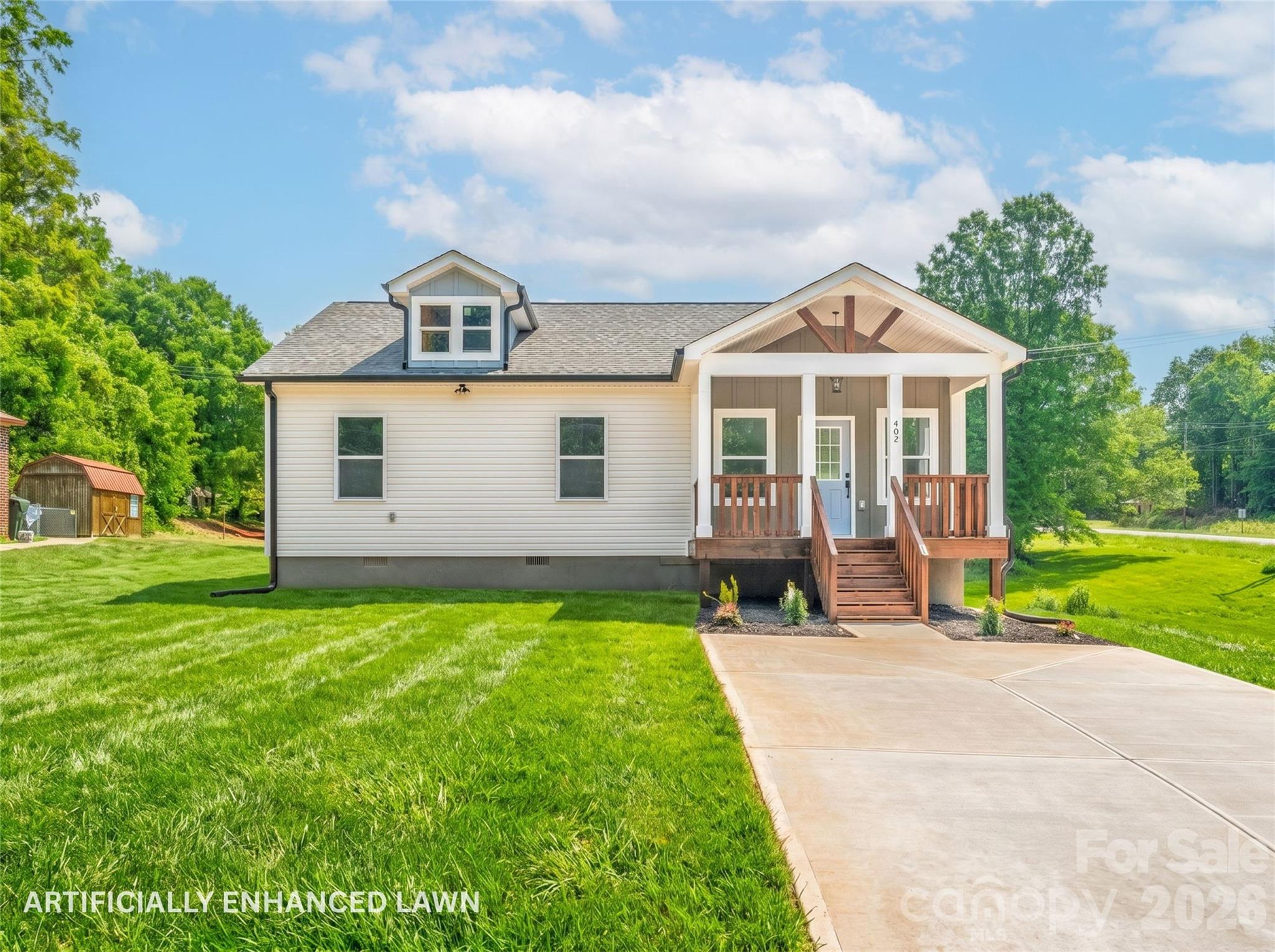 Exterior of 402 Pine Grove Avenue, Cherryville, NC