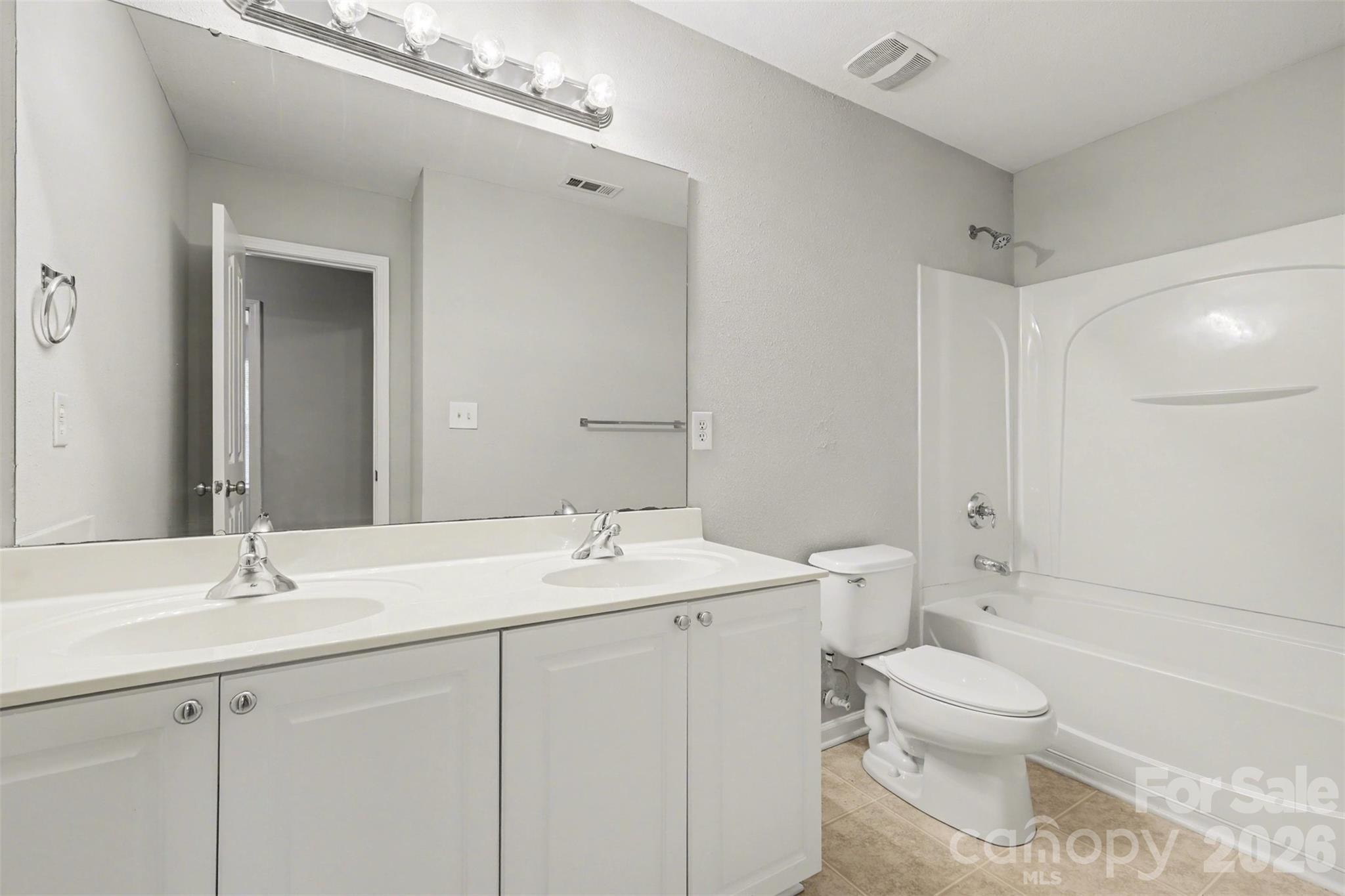 Photo 12 of 2100 Cranberry Woods Court, Charlotte, NC