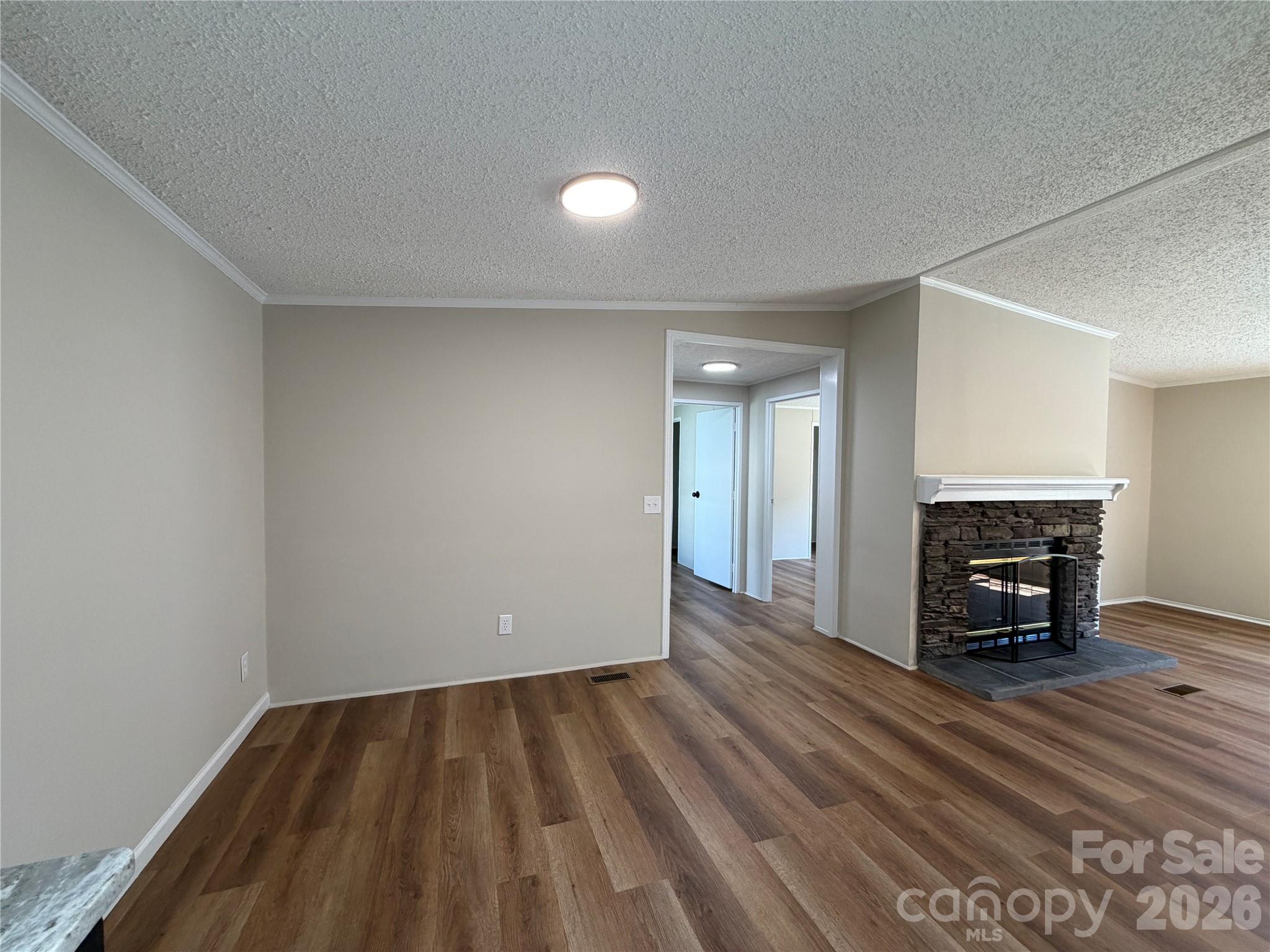 Photo 4 of 222 E Maine Avenue, Bessemer City, NC