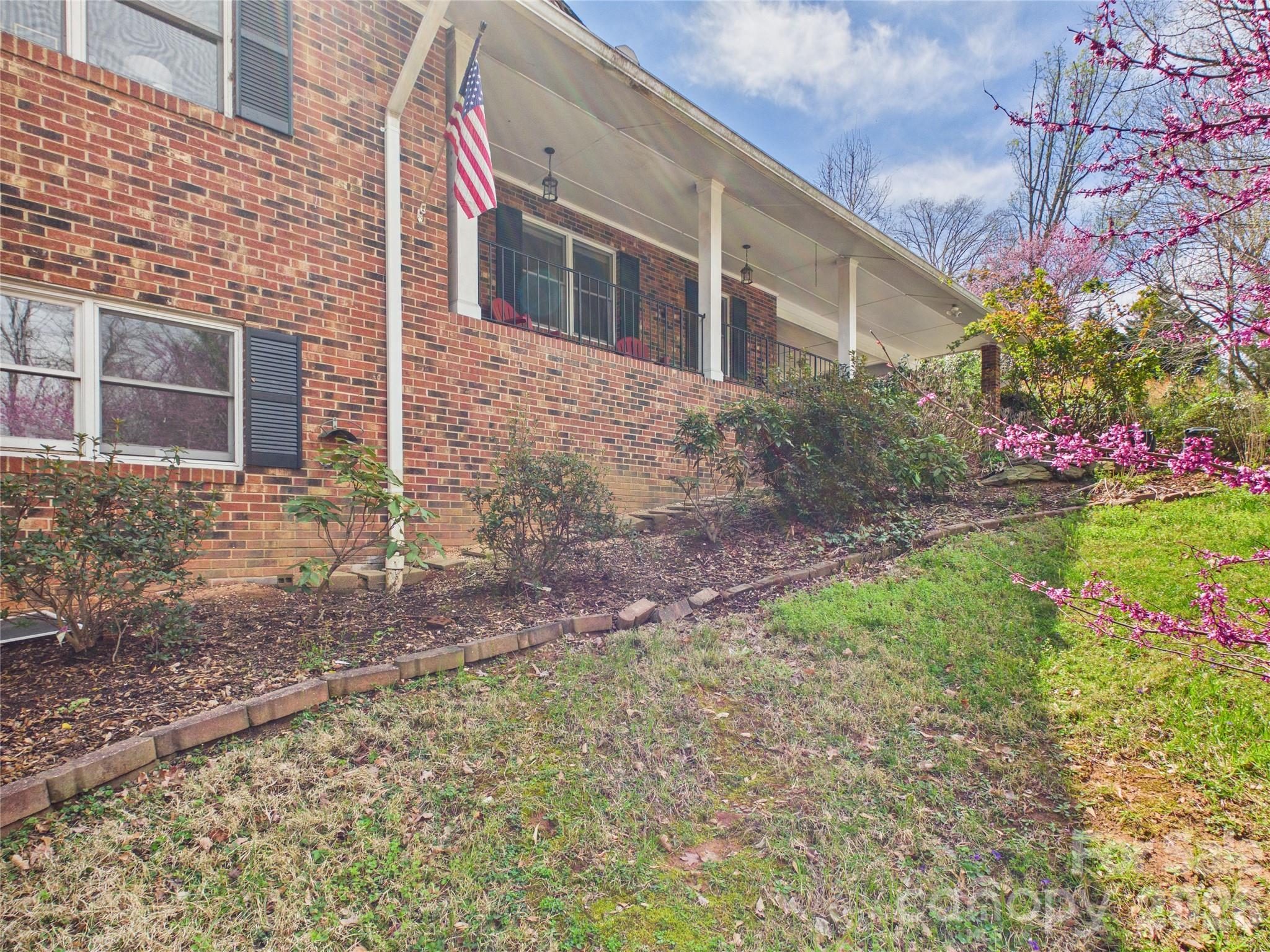 Photo 3 of 119 Creekside Drive, Morganton, NC