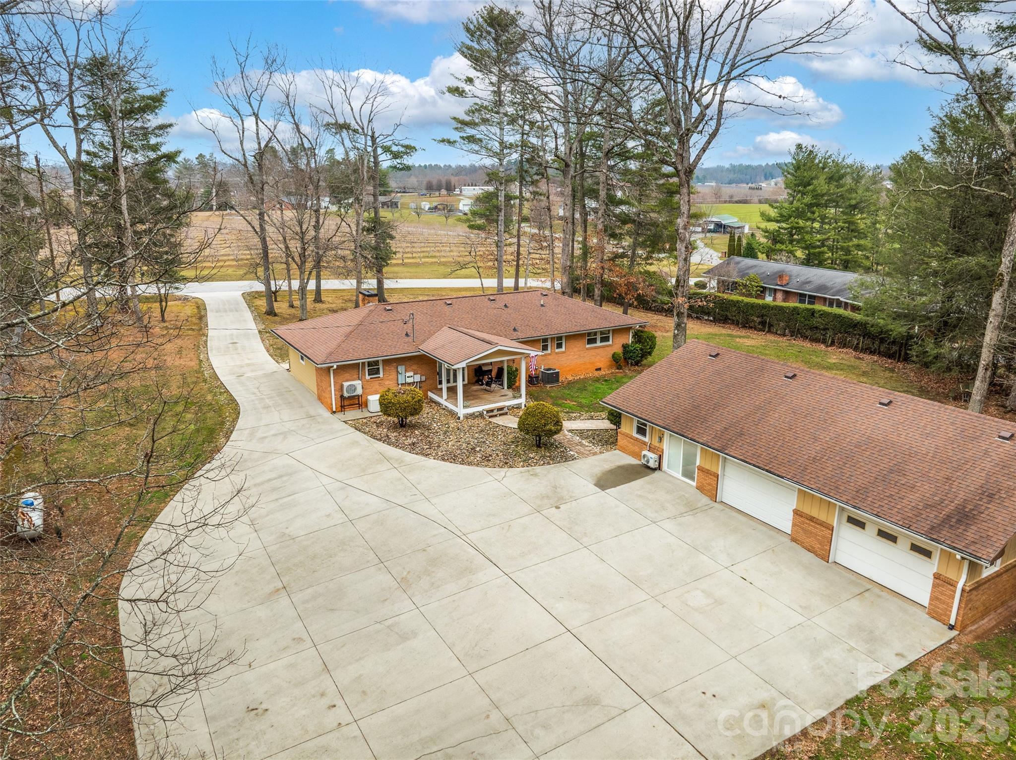 1034 S Orchard Road, Flat Rock, NC