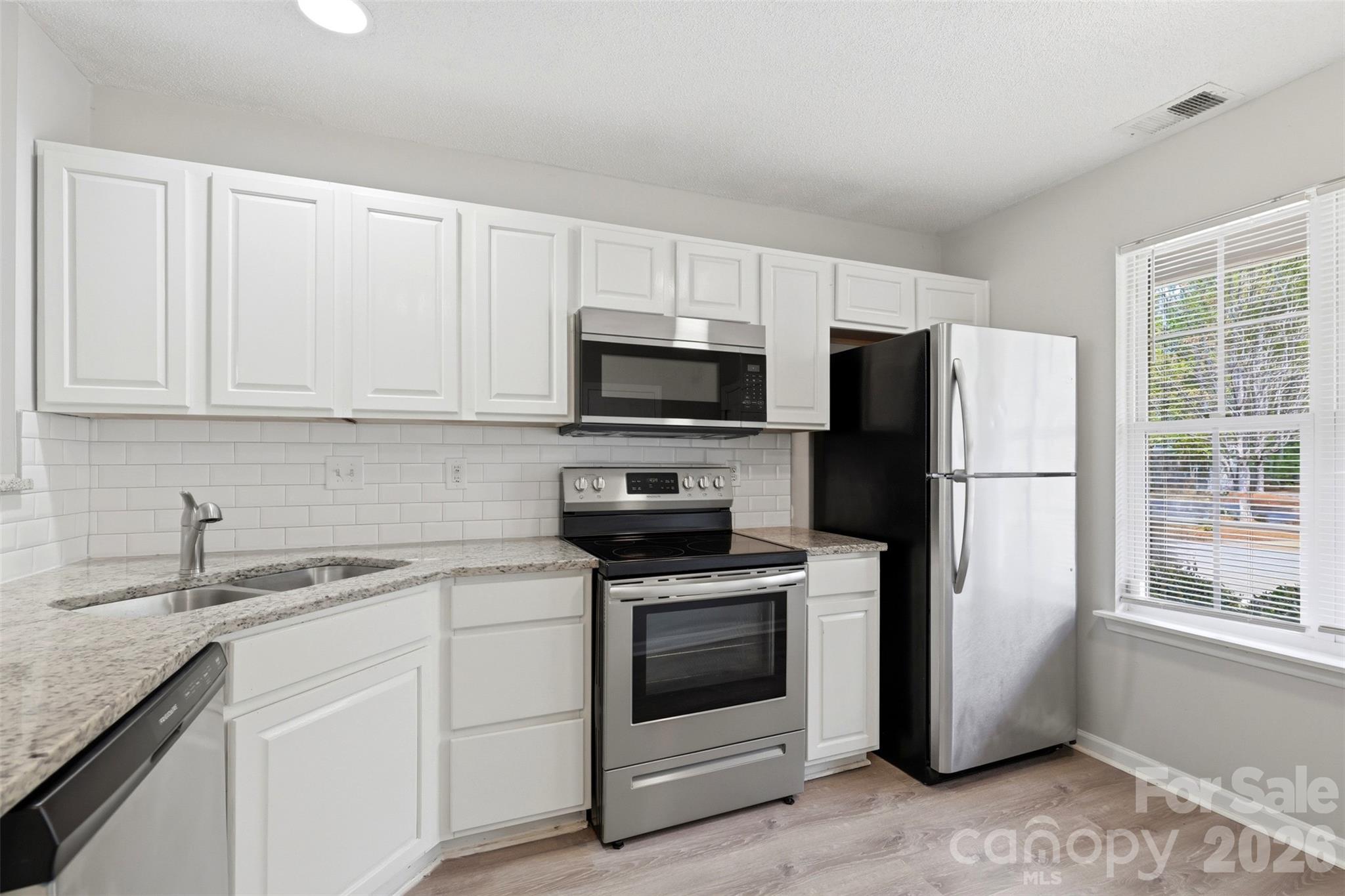 Photo 11 of 6856 Cypress Tree Lane, Charlotte, NC