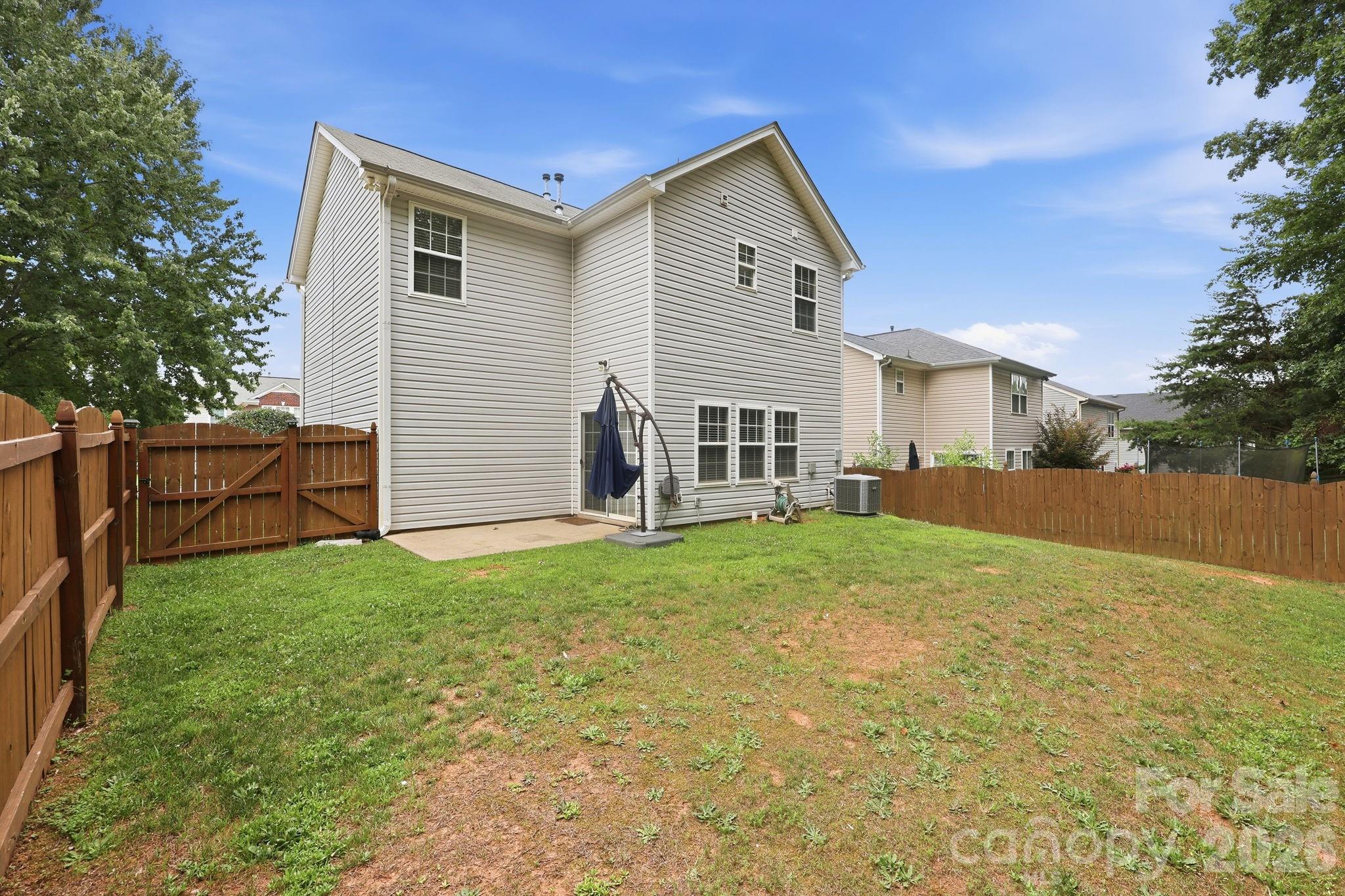 Photo 6 of 6207 Blue Ash Lane, Charlotte, NC
