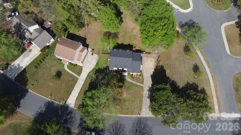Photo 4 of 2232 Lawton Bluff Road, Charlotte, NC