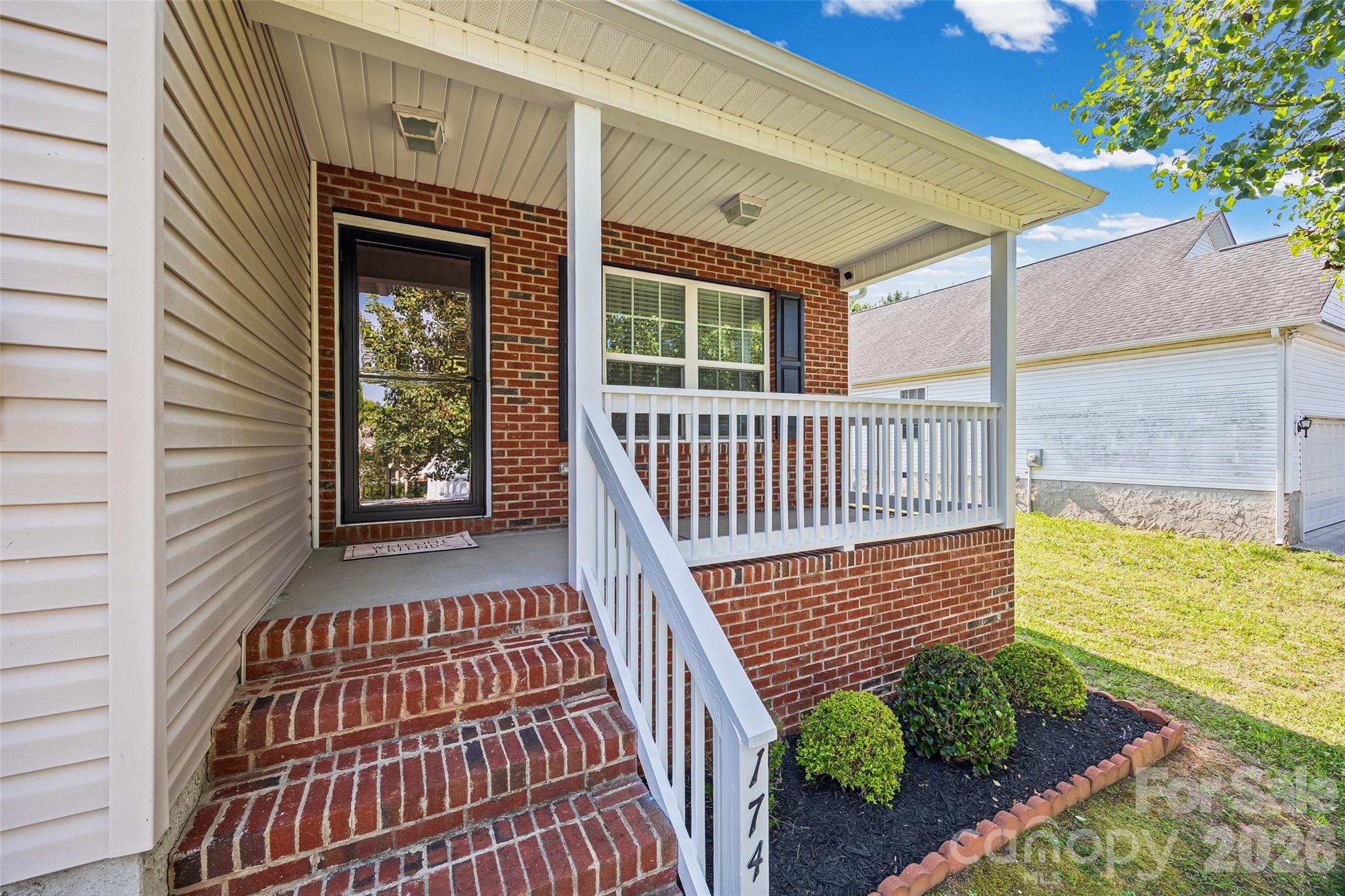 174 Pheasant Ridge Circle, York, SC - photo 2 of 28
