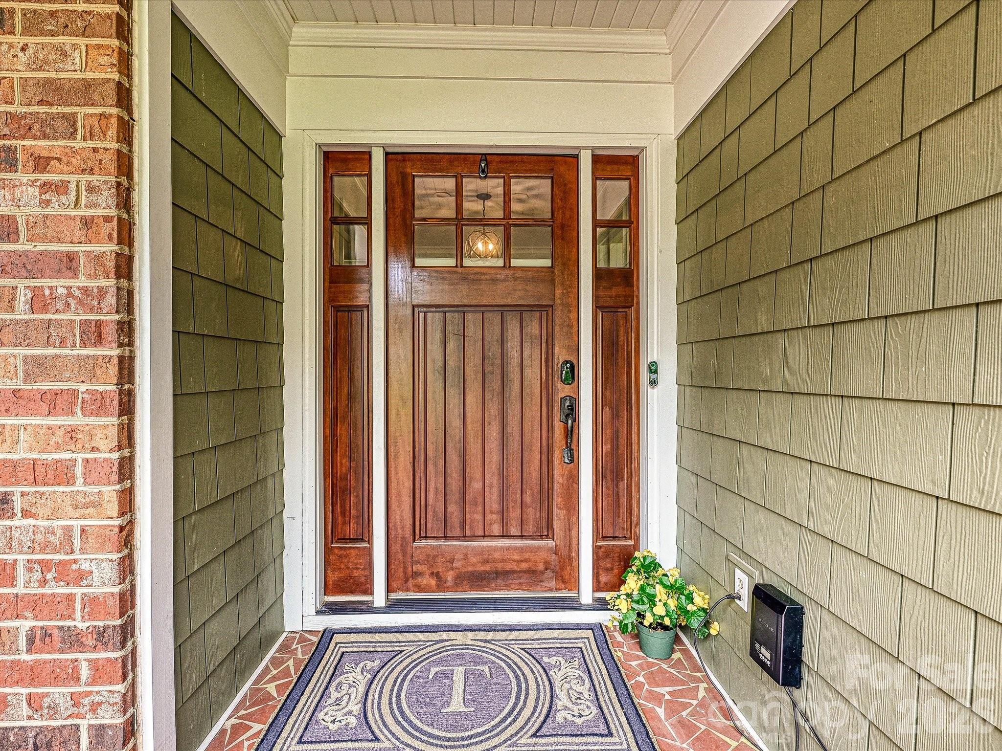 Photo 2 of 327 Whitestone Road, Charlotte, NC