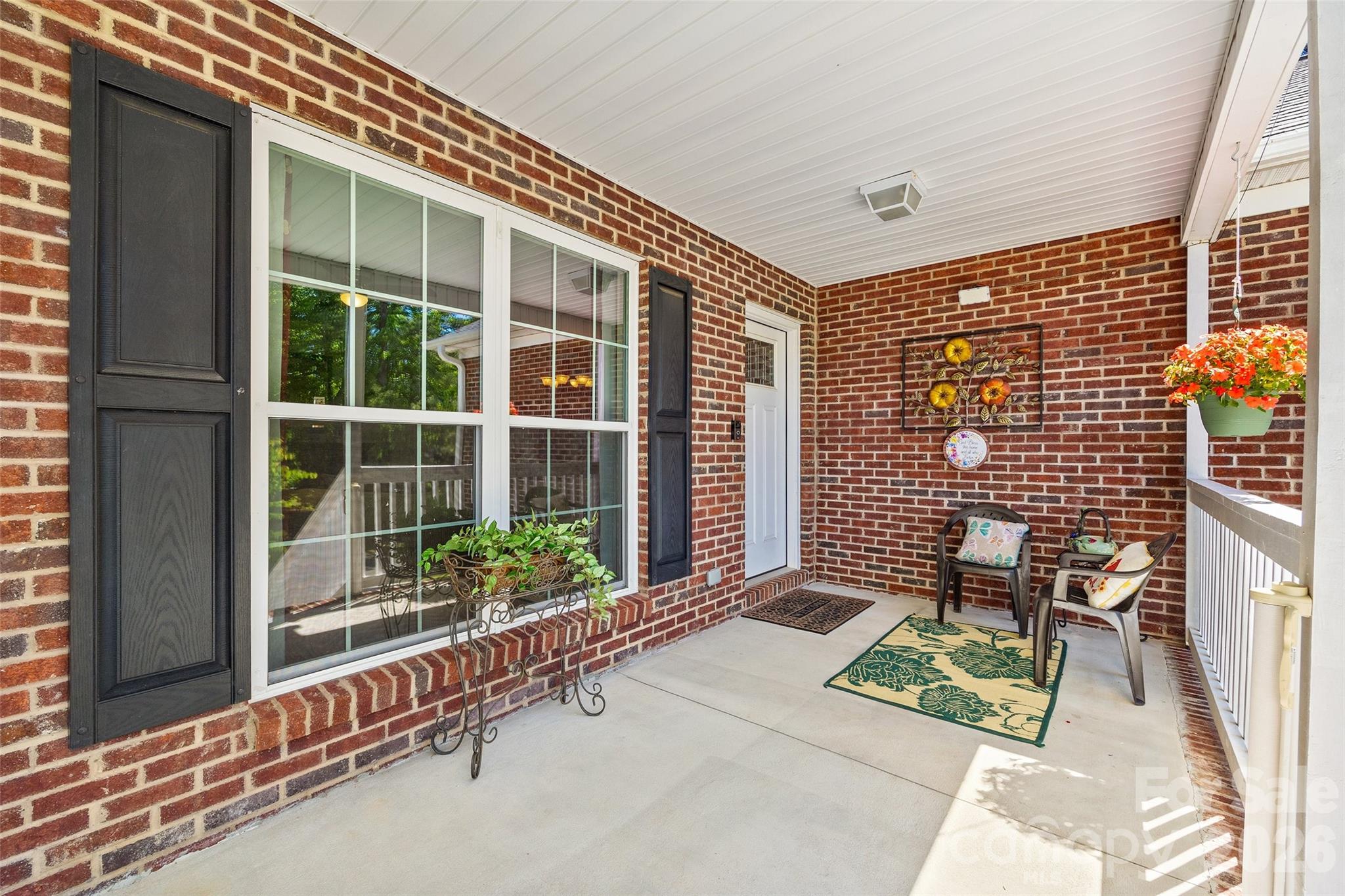 Photo 2 of 208 Victoria Circle, York, SC