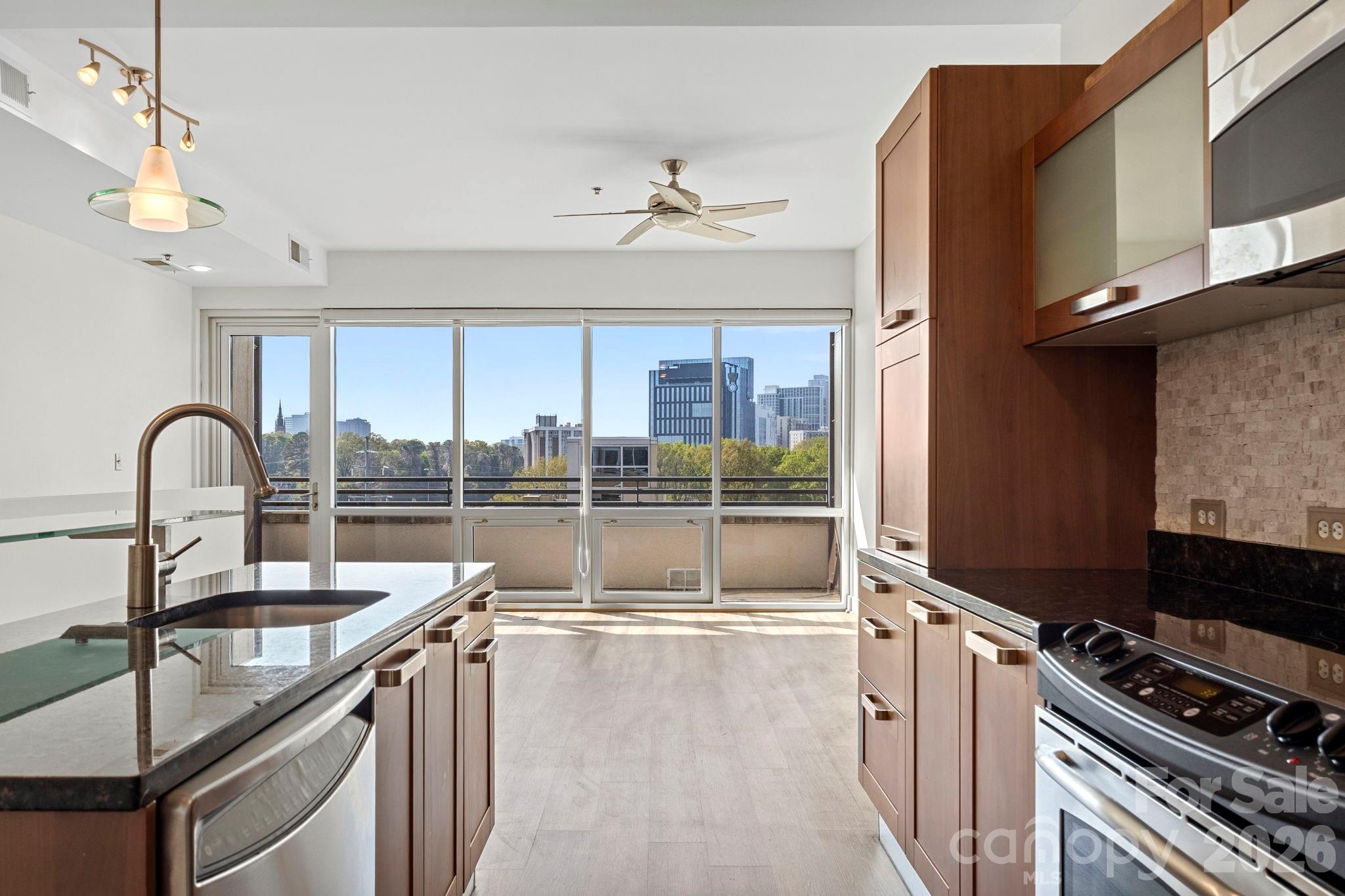 Photo 6 of 1133 Metropolitan Avenue619, Charlotte, NC