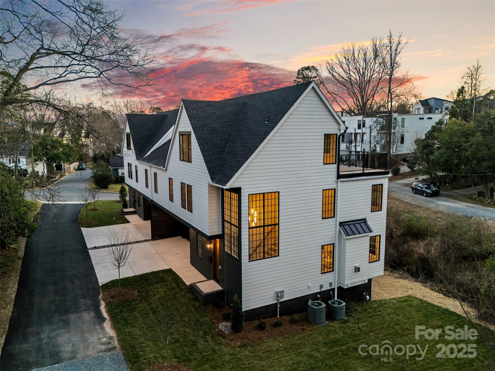 Photo 3 of 1607 Tippah Park Court, Charlotte, NC