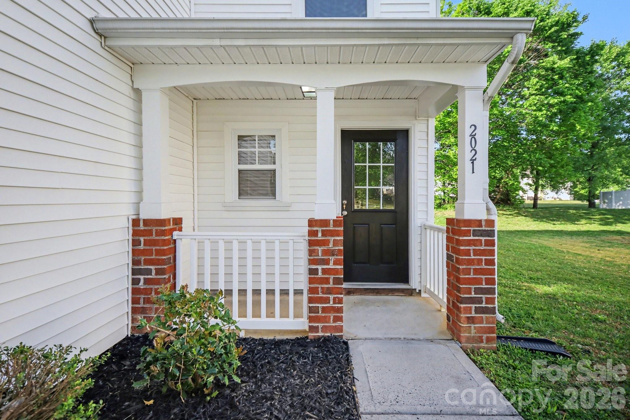 Photo 4 of 2021 Sonoma Valley Drive, Charlotte, NC